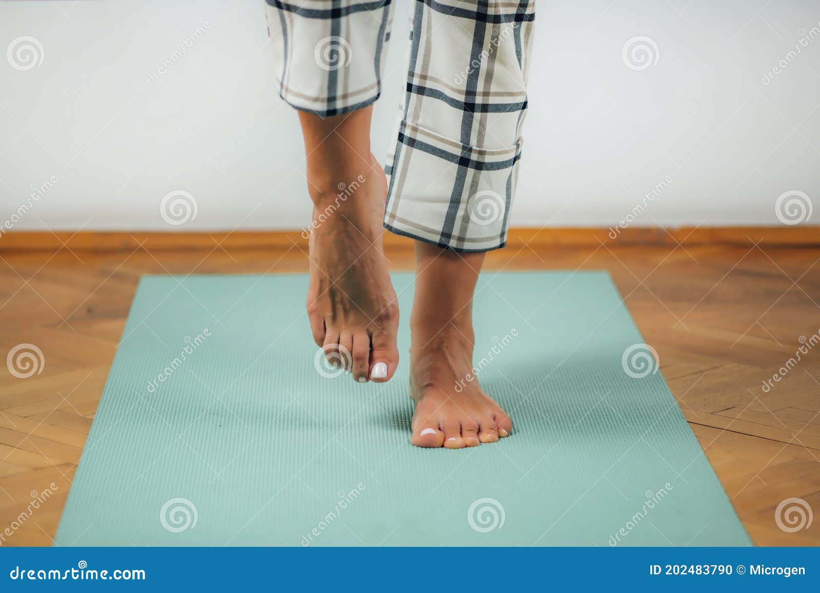 Unipedal Stock Photos - Free & Royalty-Free Stock Photos from Dreamstime