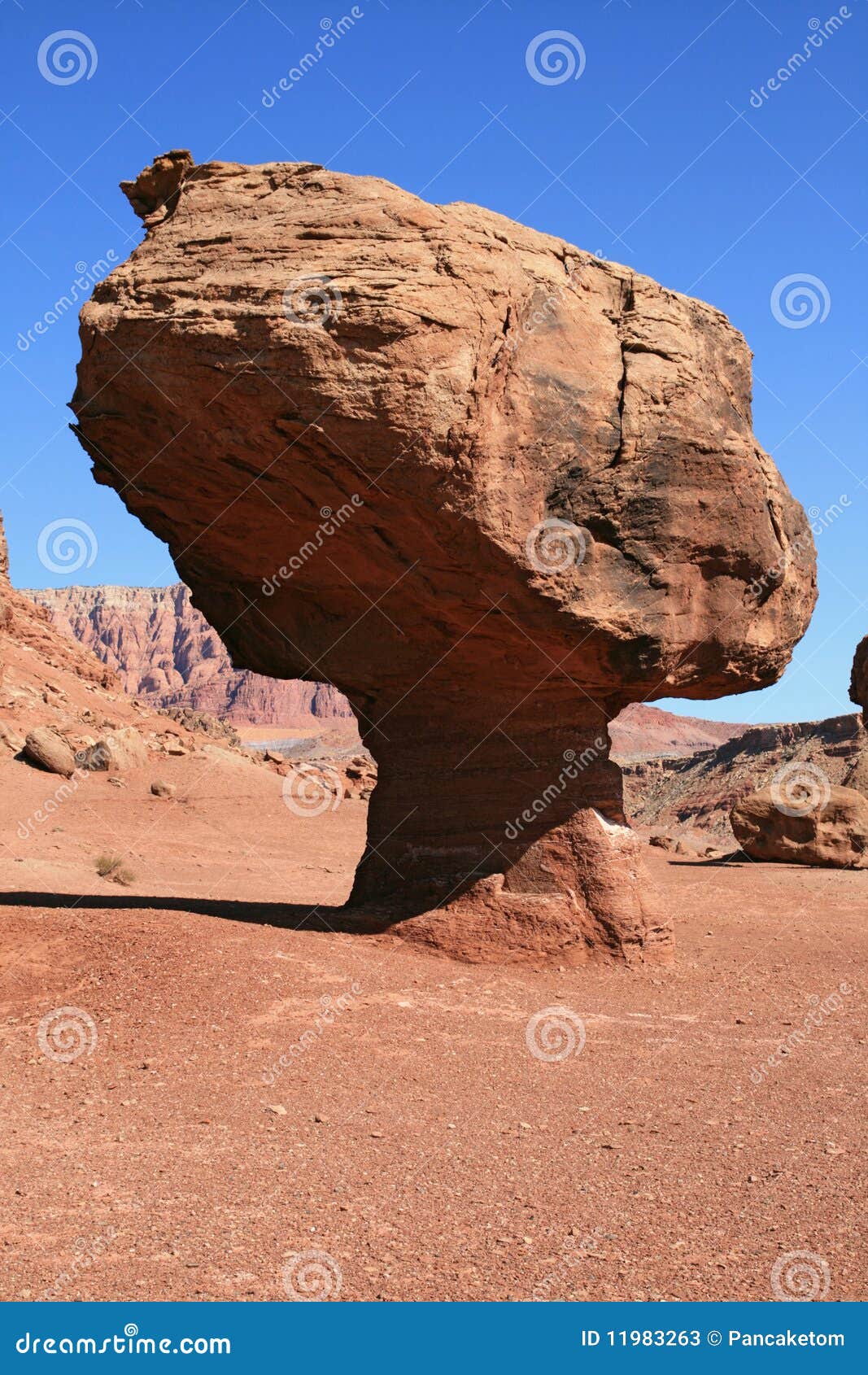 Balanced rock stock image. Image of shale, natural, sand - 11983263