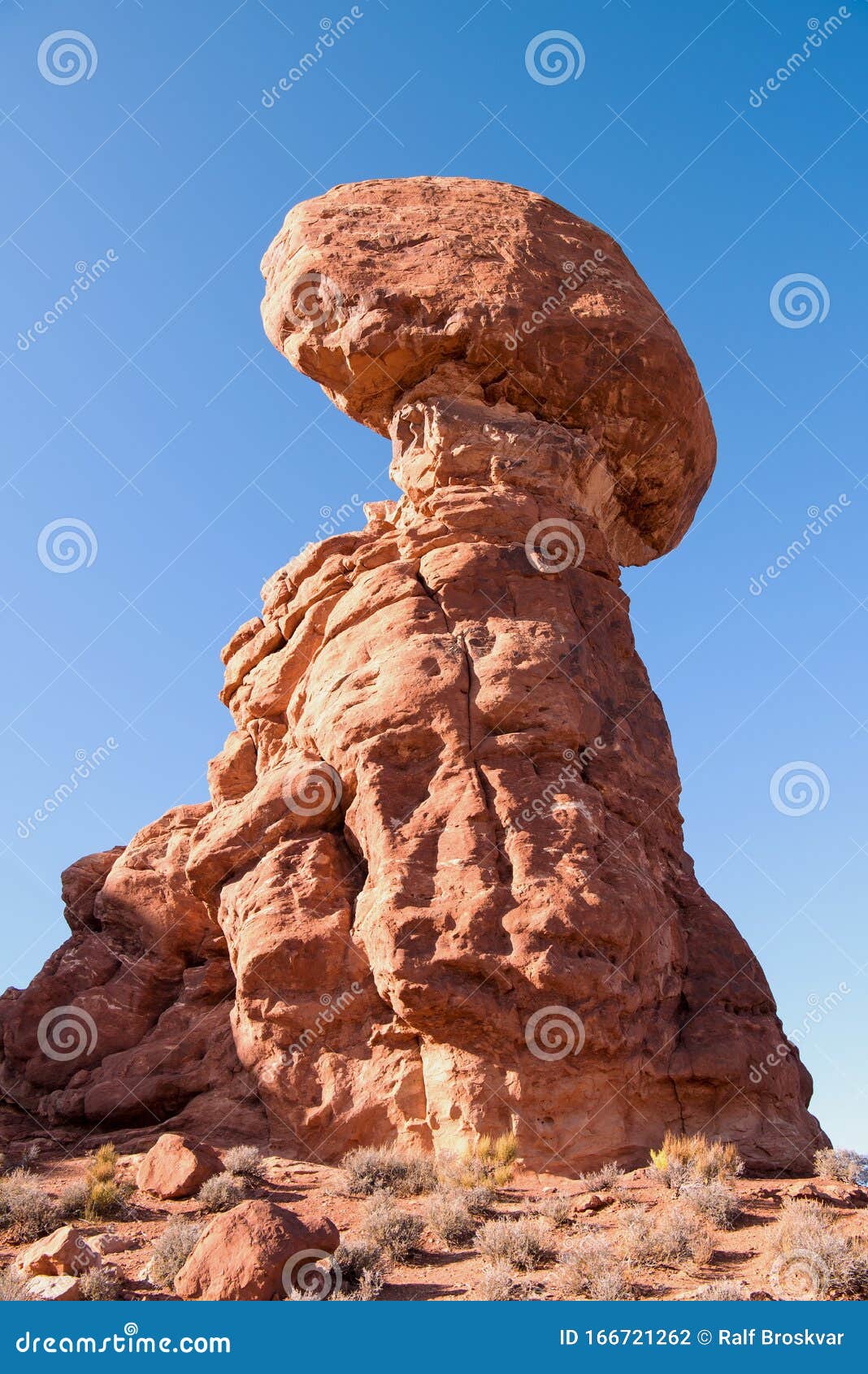 Balanced Rock at Arches National Park, Utah Stock Photo - Image of ...