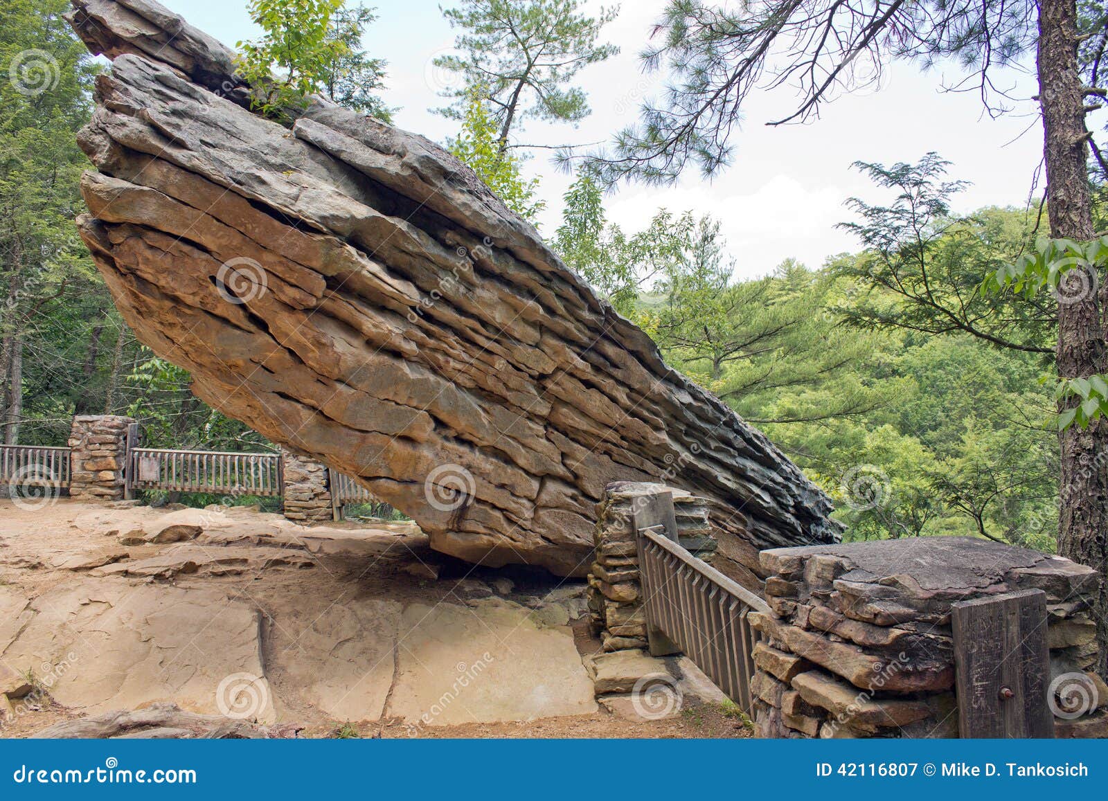 Balanced Rock stock image. Image of teeter, tourism, cliff - 42116807
