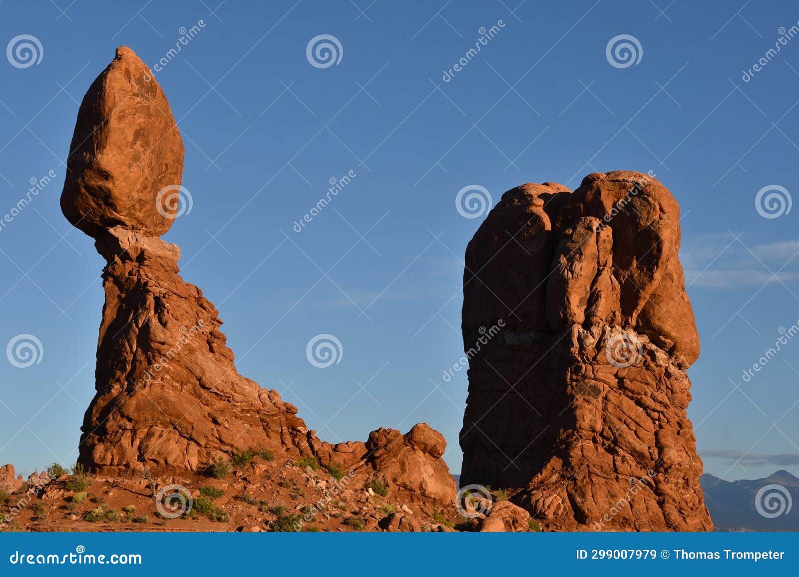 Balanced Rock in Utah stock image. Image of terrain - 299007979
