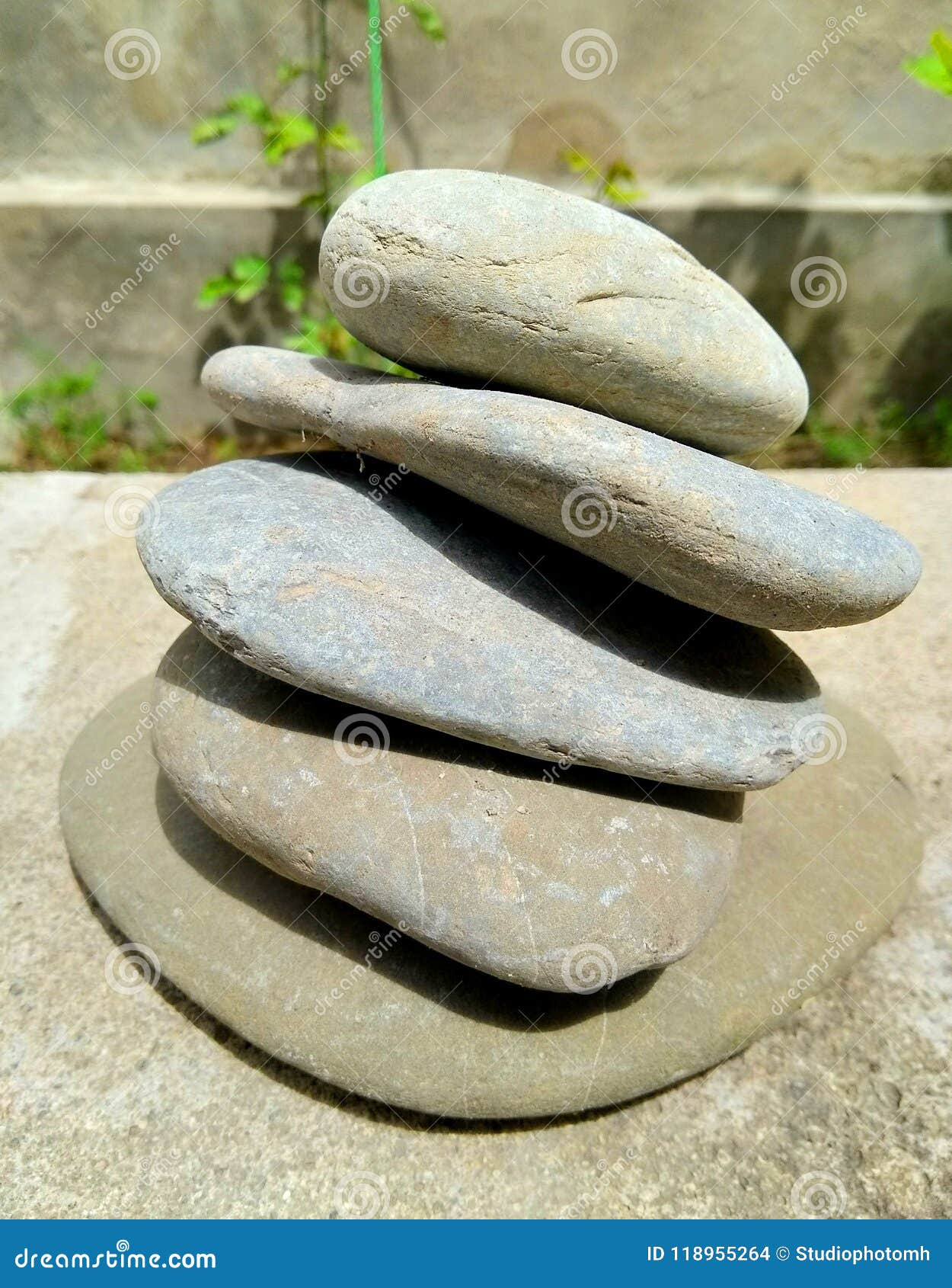 Balanced Stack of Stones Over Stock Photo - Image of symbol, tower ...