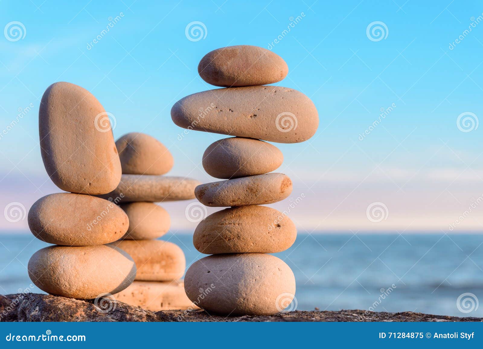 Balancing of white stones stock image. Image of equilibrium - 71284875