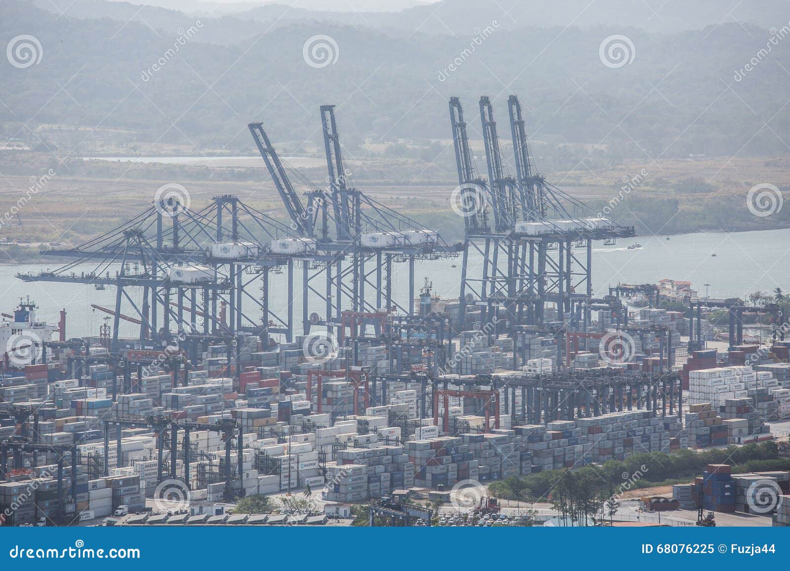 Balboa Port Container Terminal Editorial Image - Image of horizontal ...