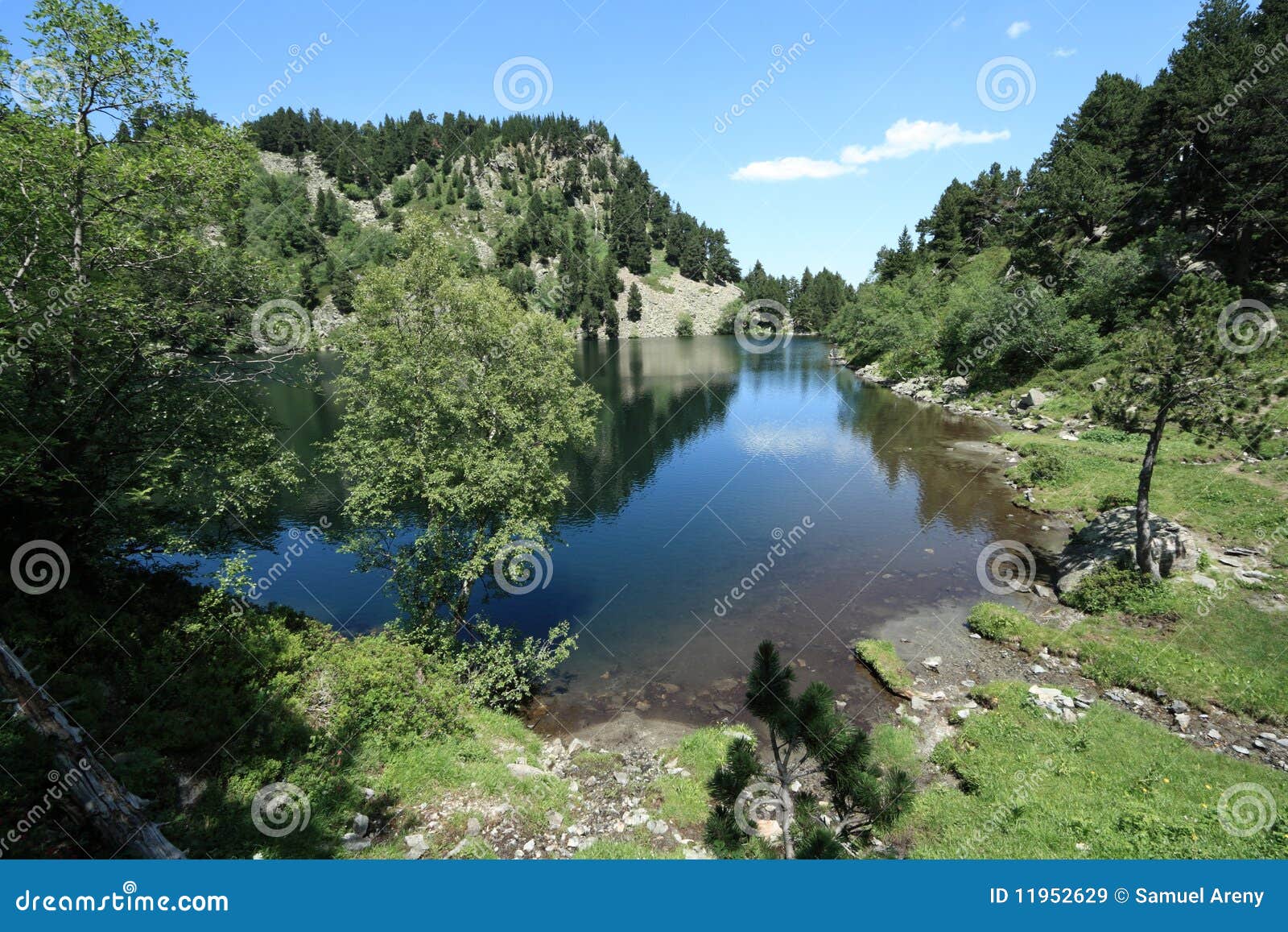 Balbonne lake in Pyrenees stock image. Image of wild - 11952629