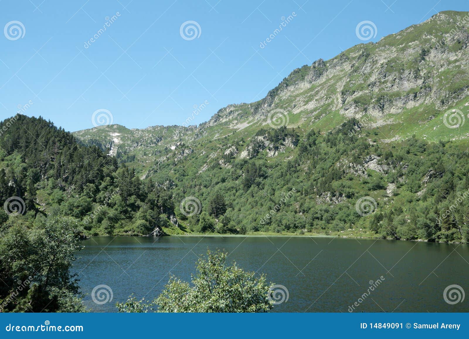 Balbonne lake in Pyrenees stock image. Image of nature - 14849091