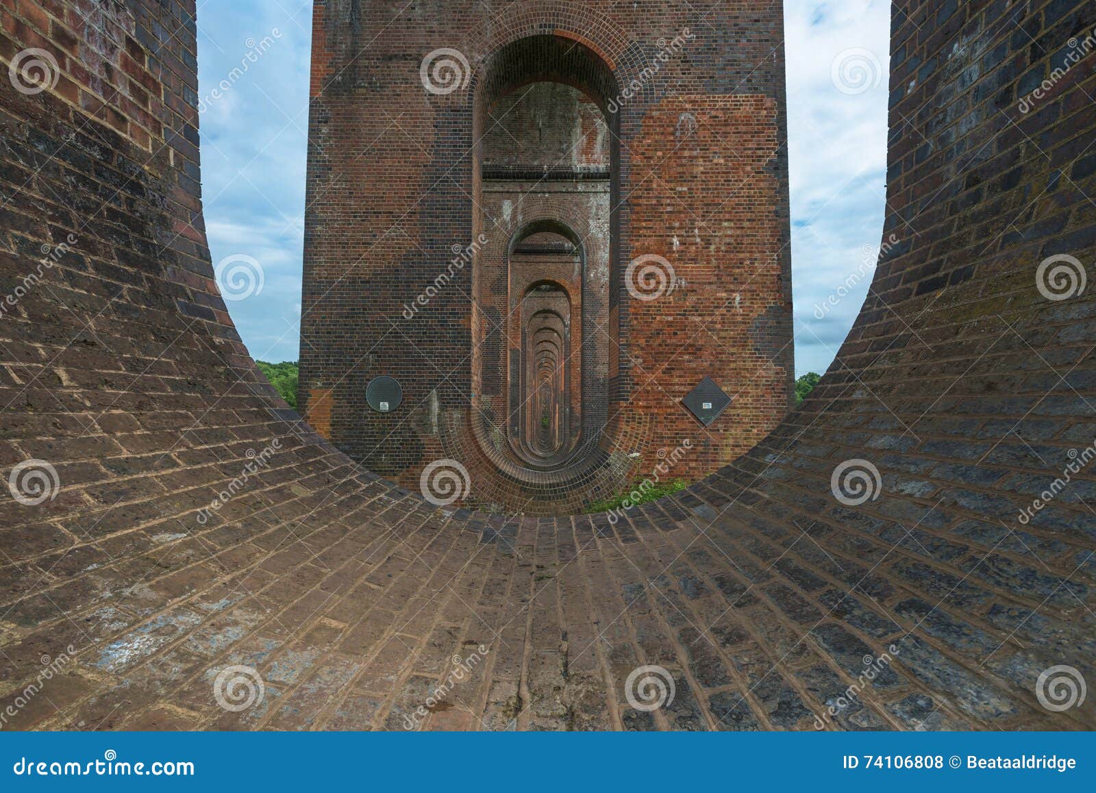 Balcombe viadukt arkivfoto. Bild av hastighet, bricked - 74106808