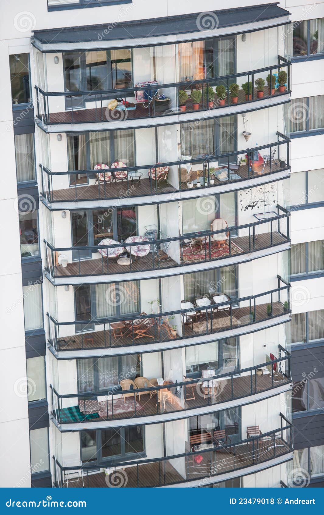 Balcones de los edificios foto de archivo. Imagen de casero - 23479018
