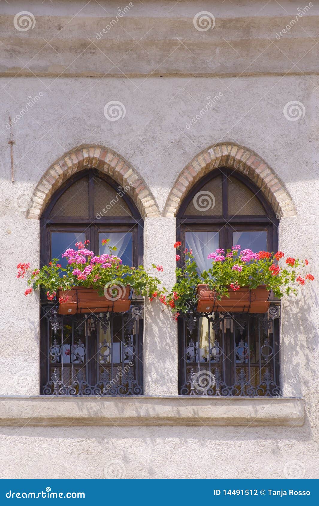 Balcones italianos foto de archivo. Imagen de monumento - 14491512