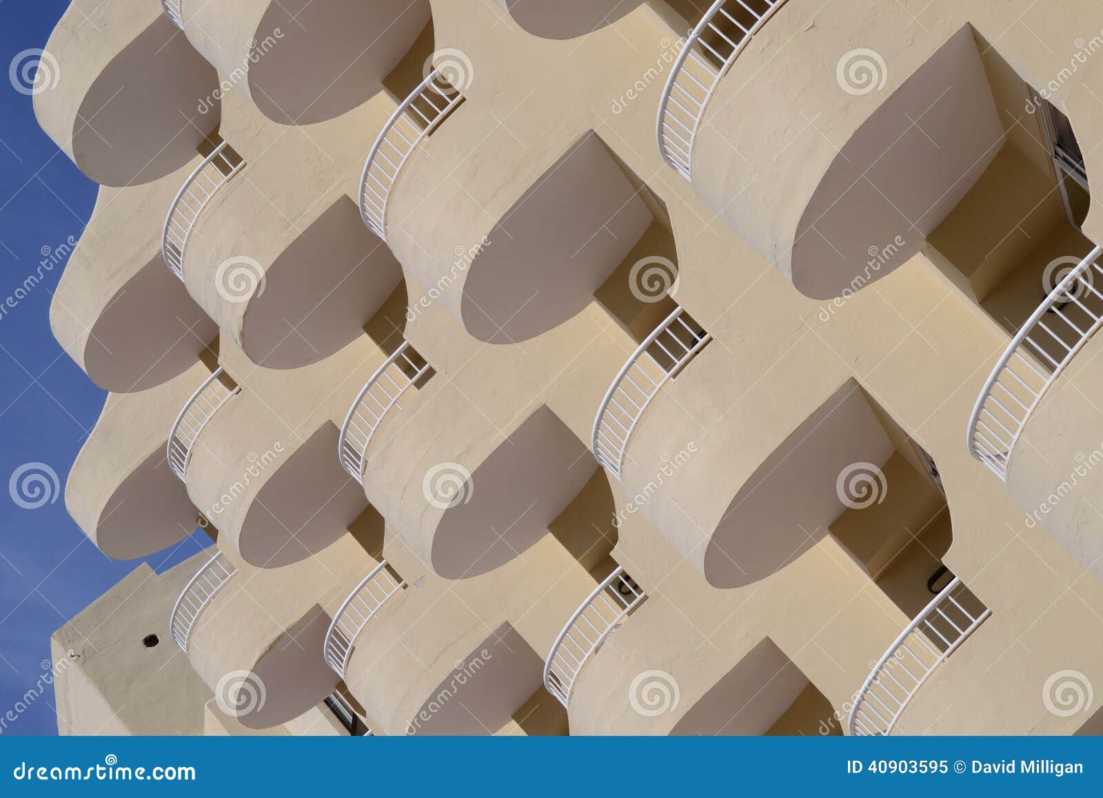 Balcones Redondos Del Hotel Imagen de archivo - Imagen de fondo ...