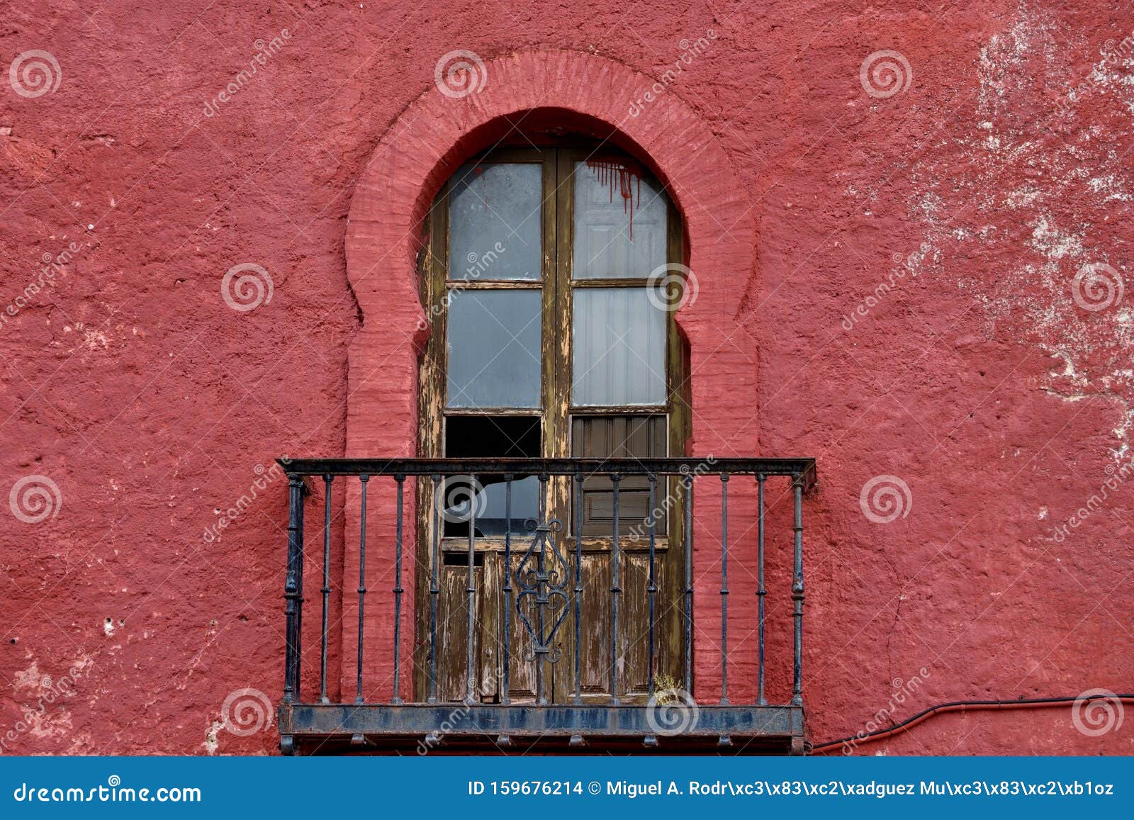Balcony with an Arabic Arch Stock Photo - Image of wall, travel: 159676214