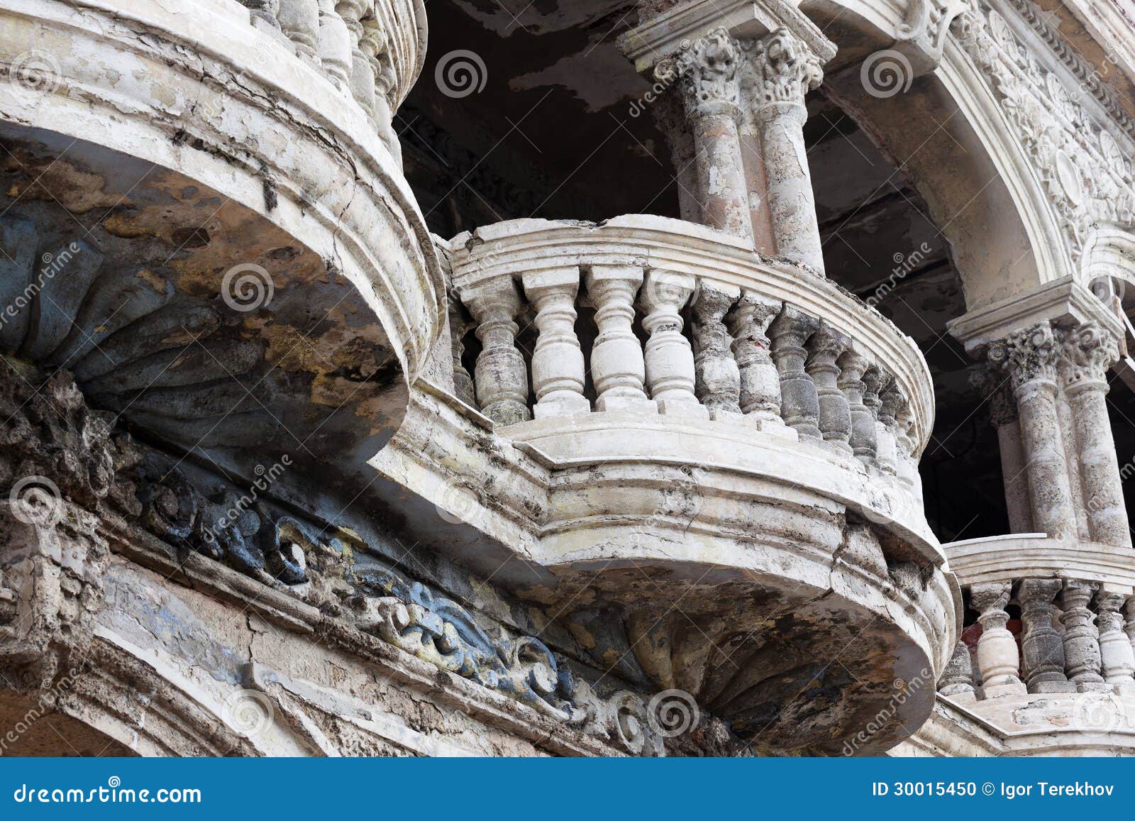 Rococo Architecture Up Close