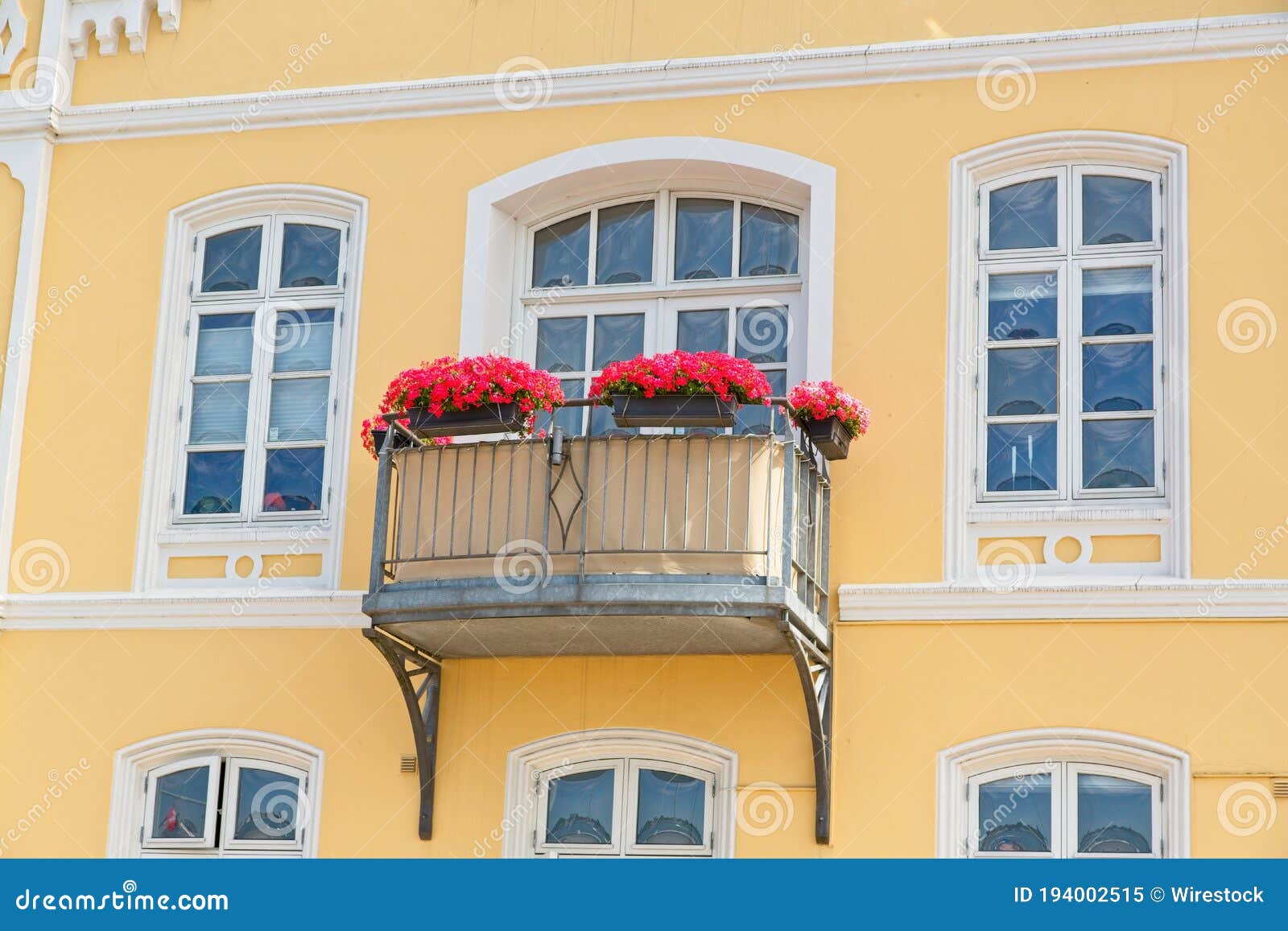 Balcony Windows Of Leh Palace In Leh Town Stock Photography ...