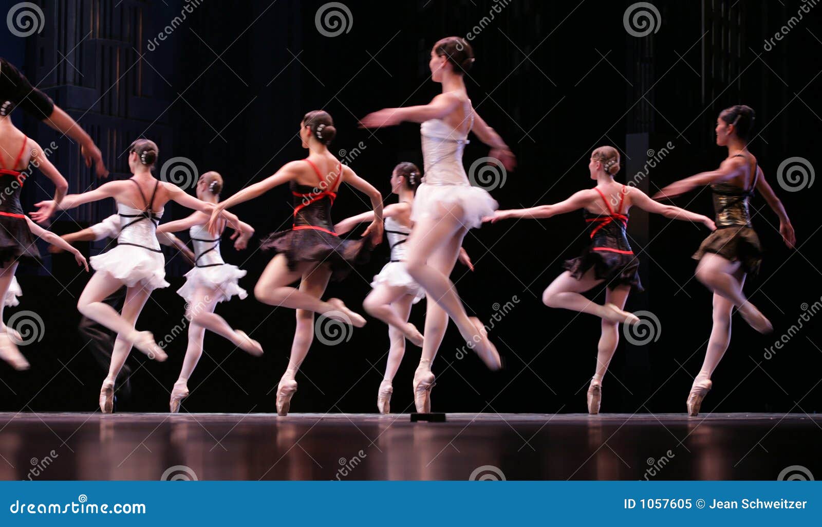 Balett redaktionell foto. Bild av natt, svart, plats, grupp - 1057605