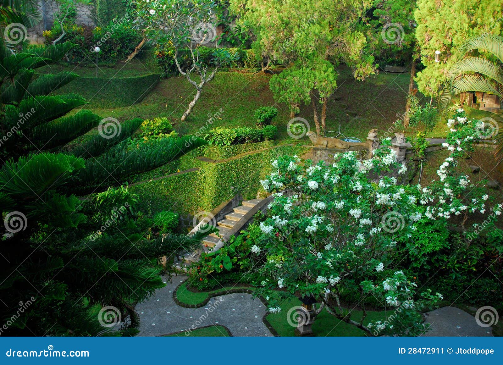 Bali Garden stock image. Image of nature, architecture - 28472911