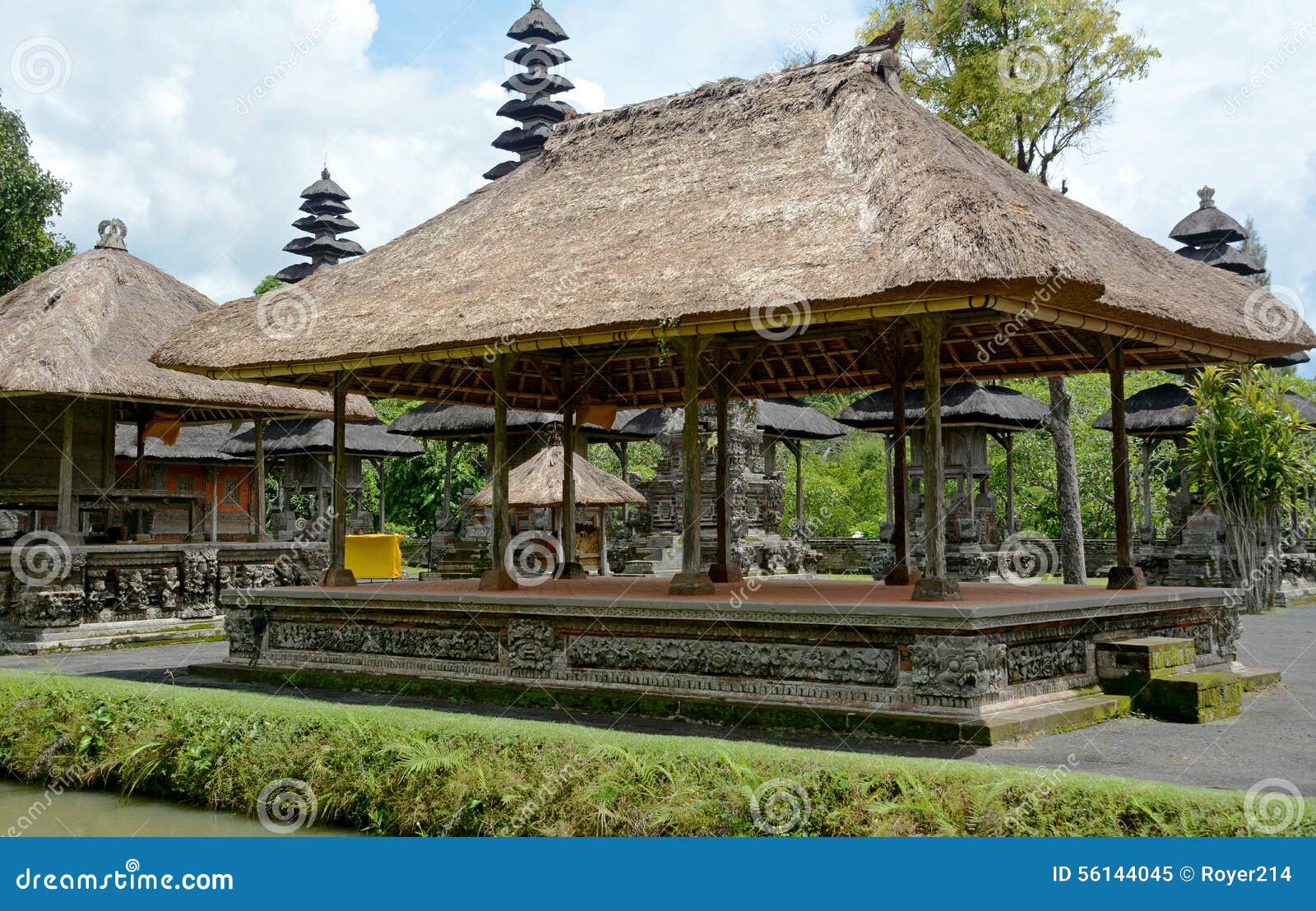 Bali Roof Style Building stock image. Image of arts, religious - 56144045