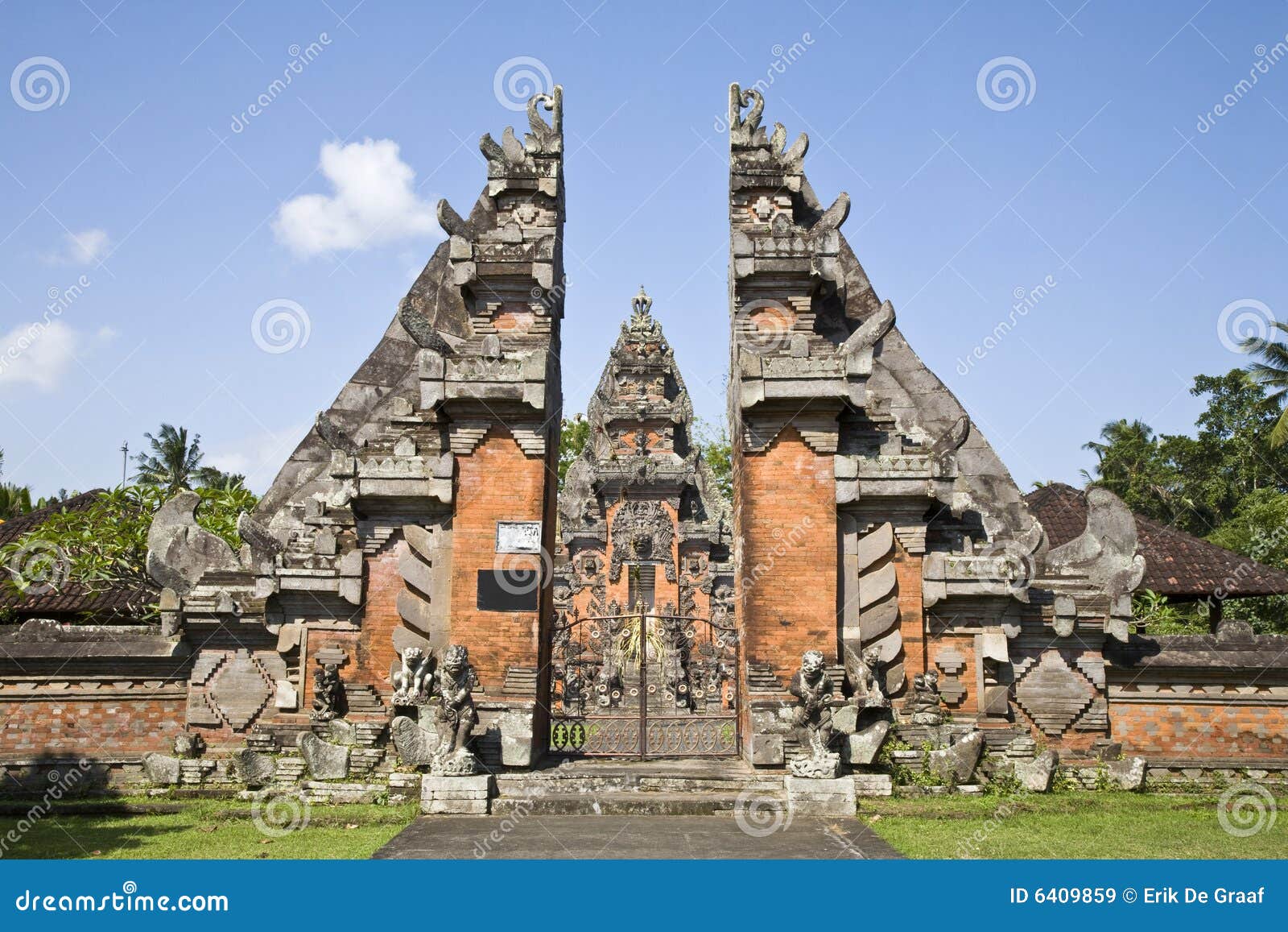 Bali temple entrance stock image. Image of balinese, religious - 6409859