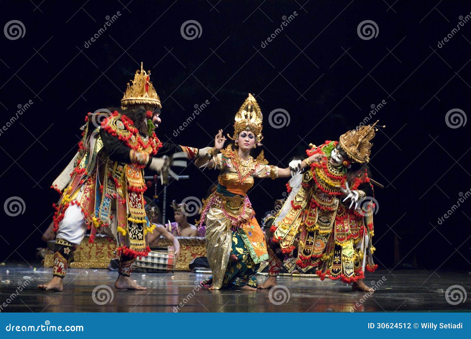 Balinese Dance editorial photography. Image of carnival - 30624512