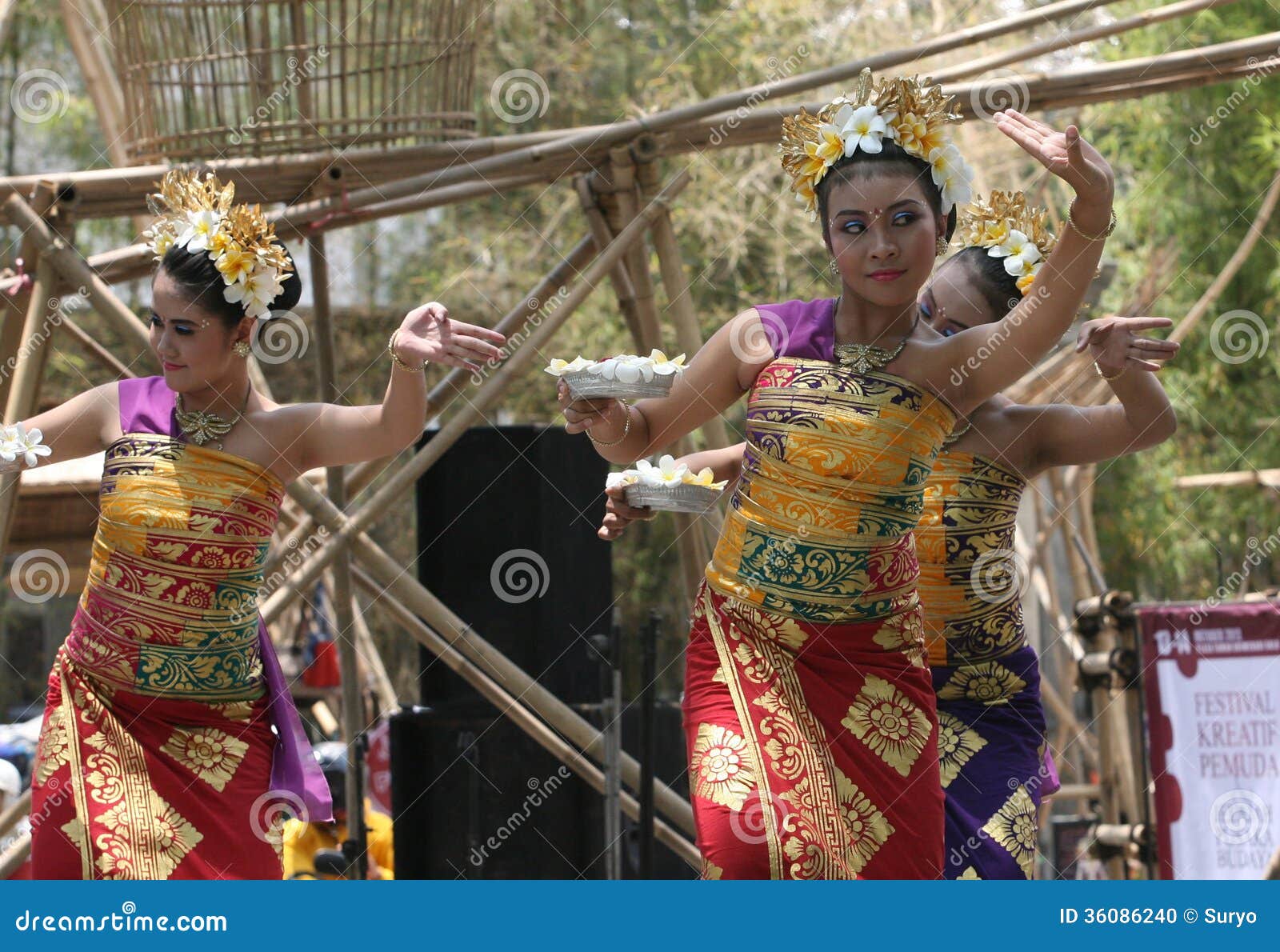 Balinese dance editorial image. Image of culture, performance - 36086240