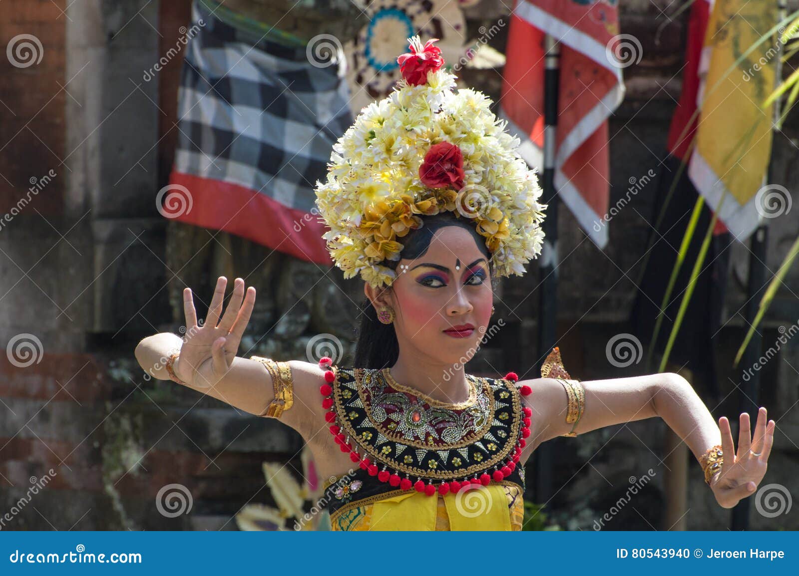 Balinese dancer editorial image. Image of eyebrows, clothing - 80543940
