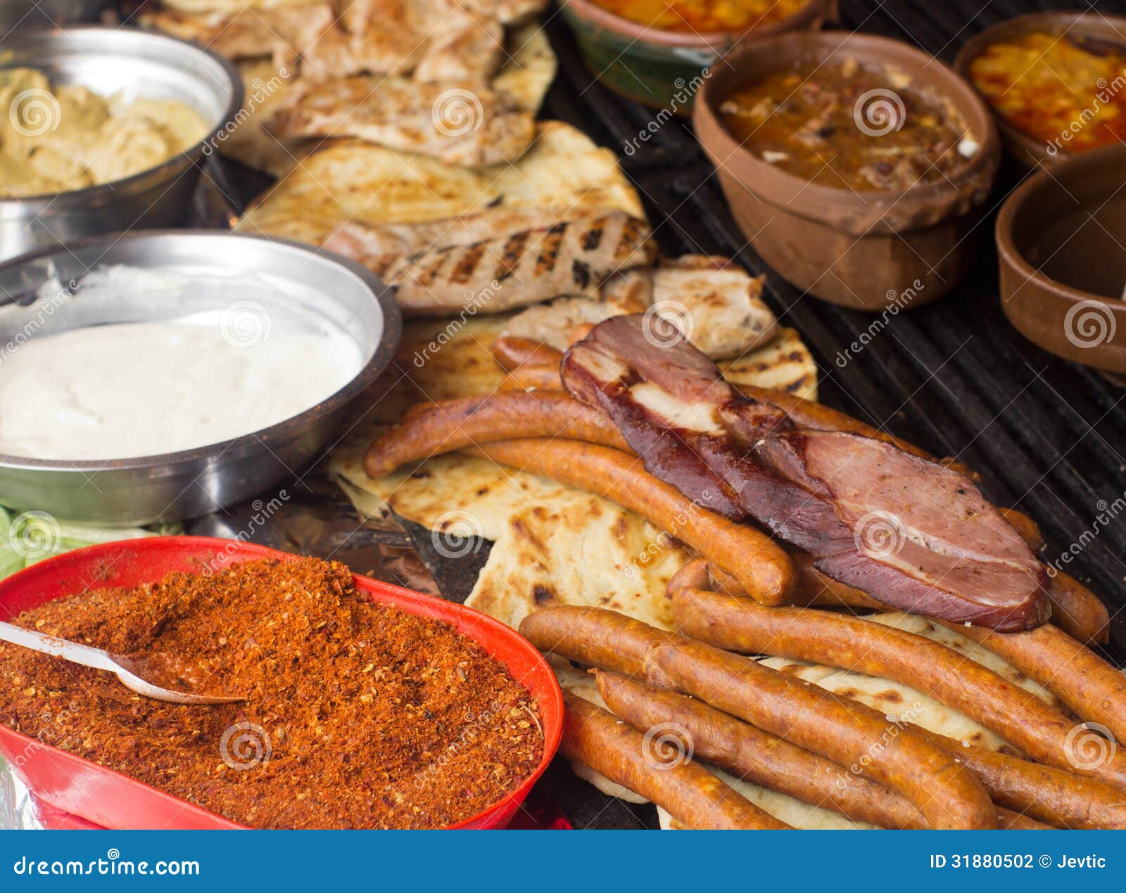Balkan mat arkivfoto. Bild av skal, äta, kock, snabbt - 31880502