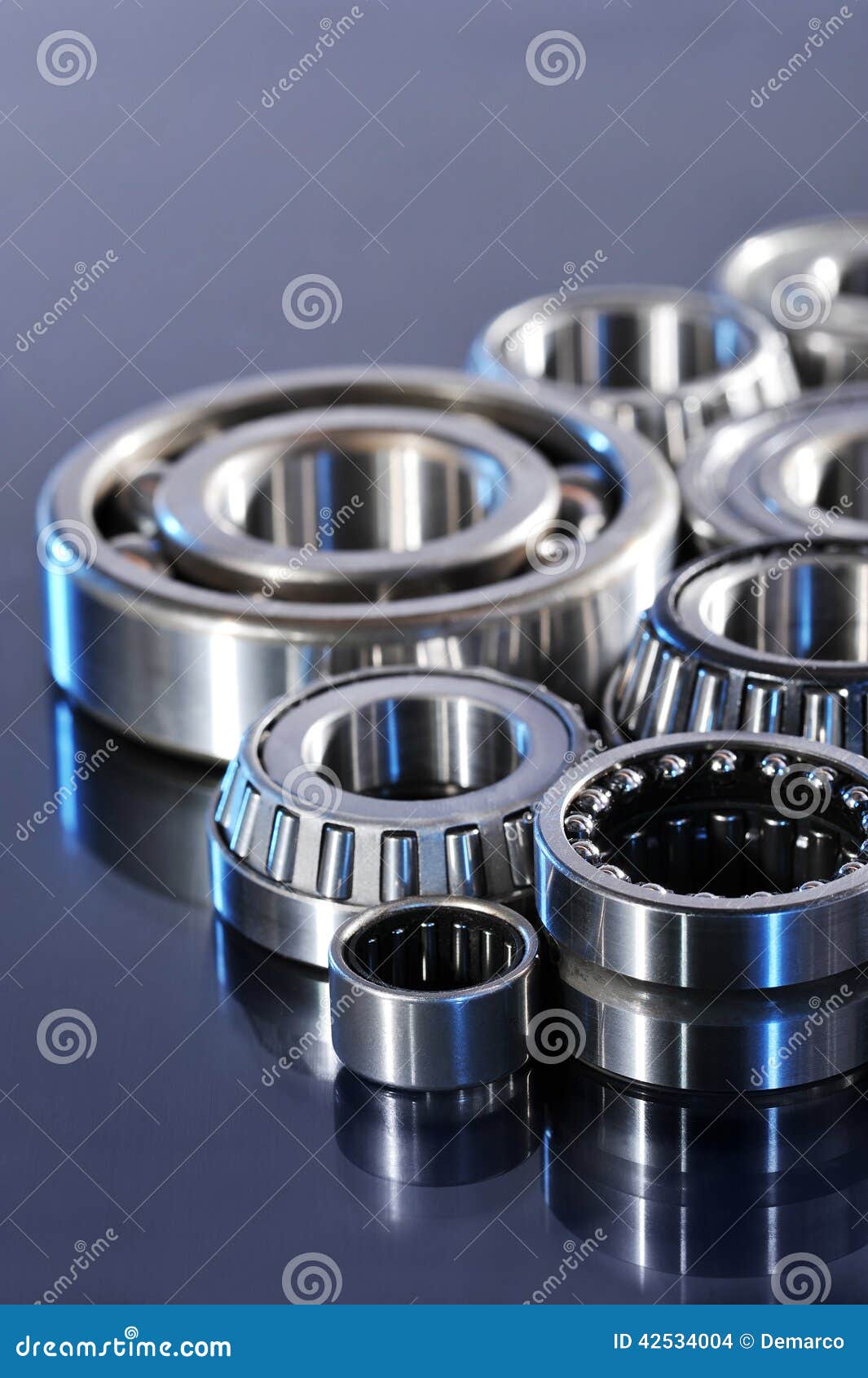 Ball Bearings Measurement. Micrometer Screw Gauge In Human Hand Royalty ...