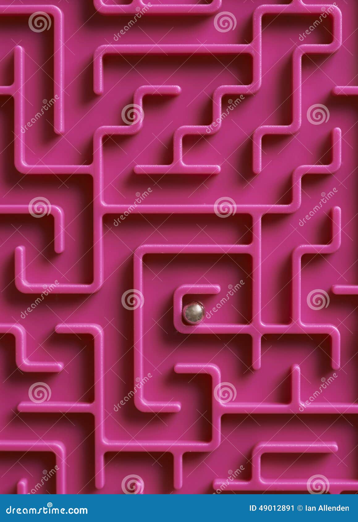 Ball at the Centre of Maze stock image. Image of achievement - 49012891