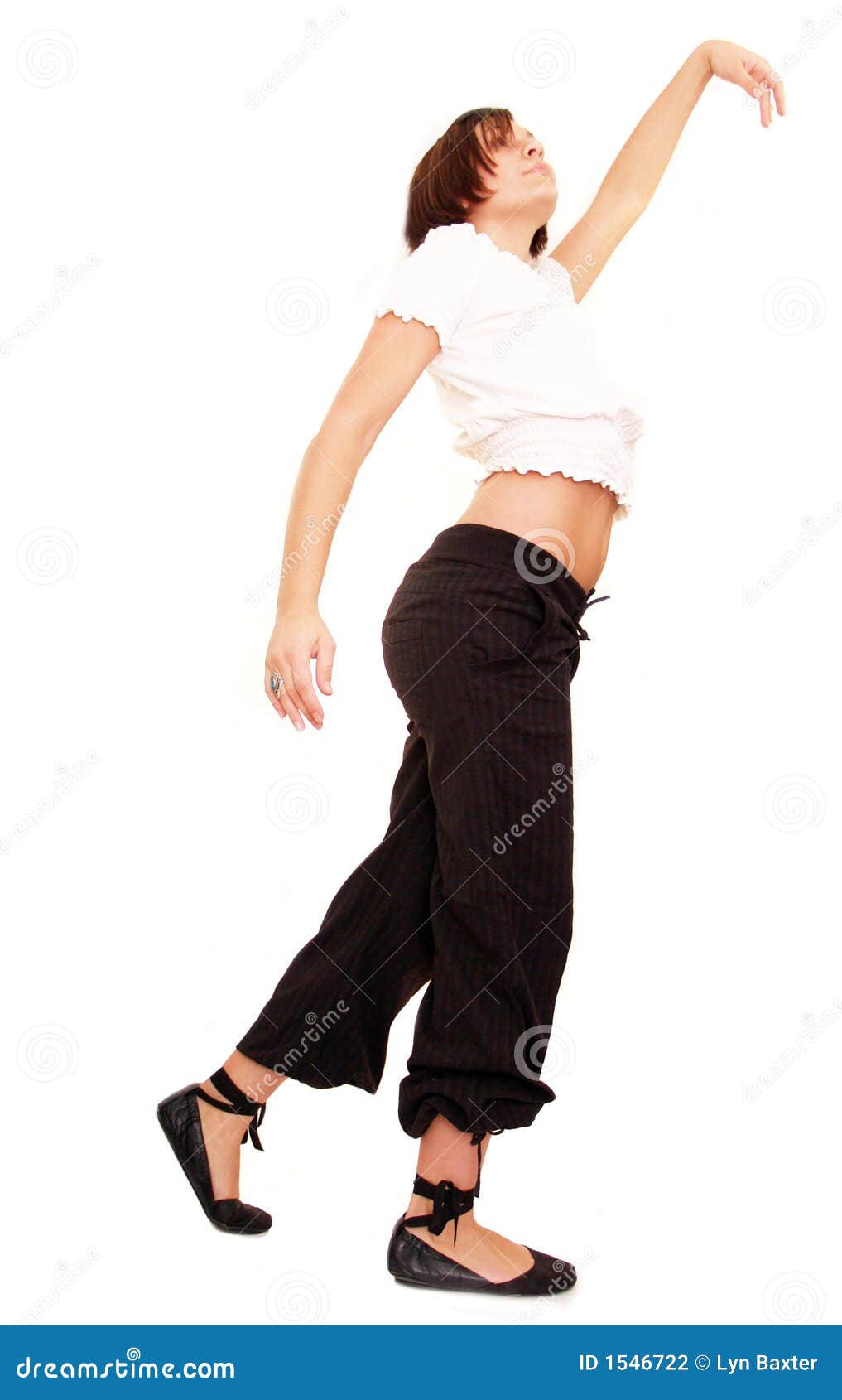 Ballare una ragazza fotografia stock. Immagine di jeans - 1546722