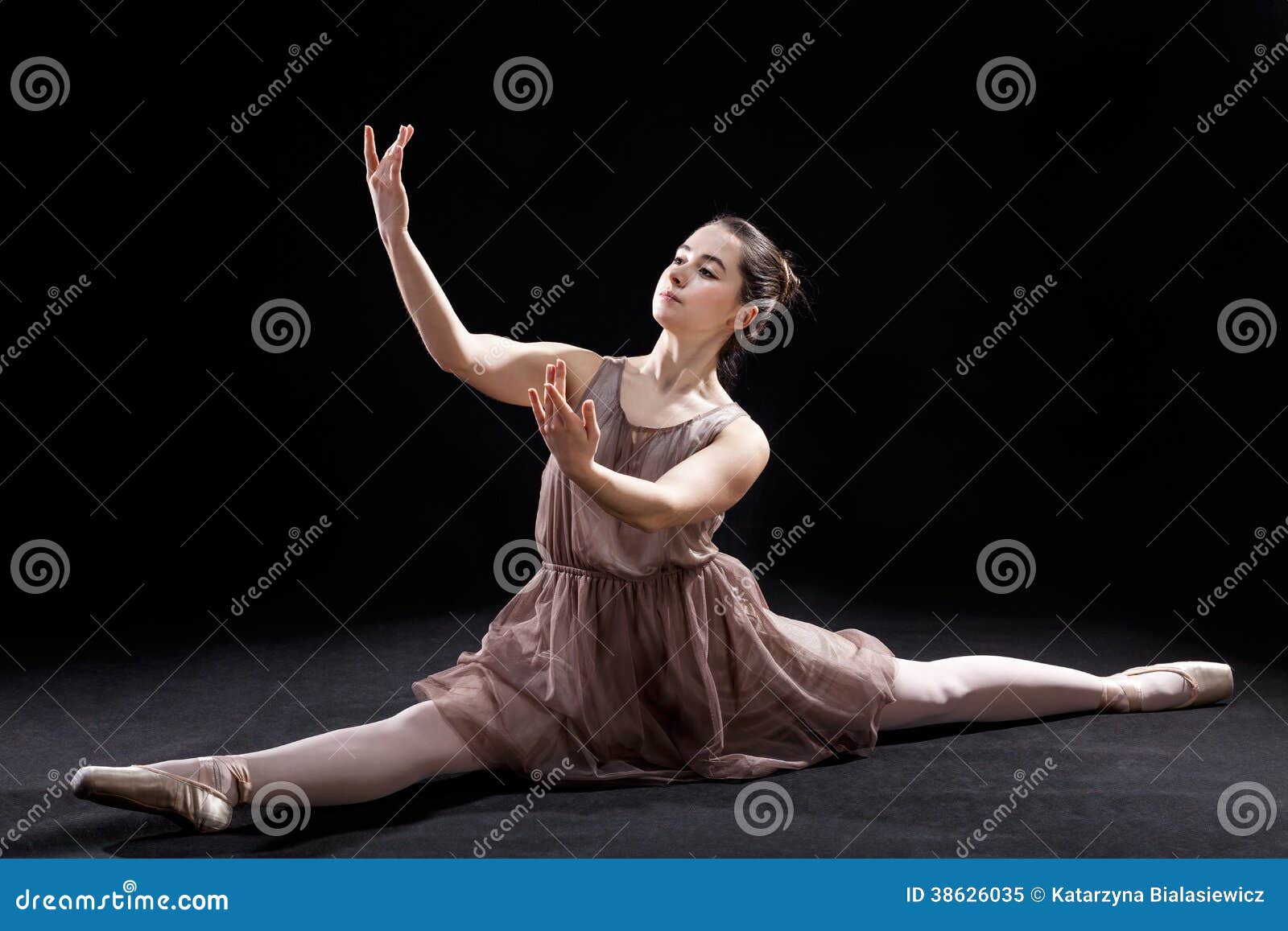 The ballerina s splits stock image. Image of dress, exercise - 38626035