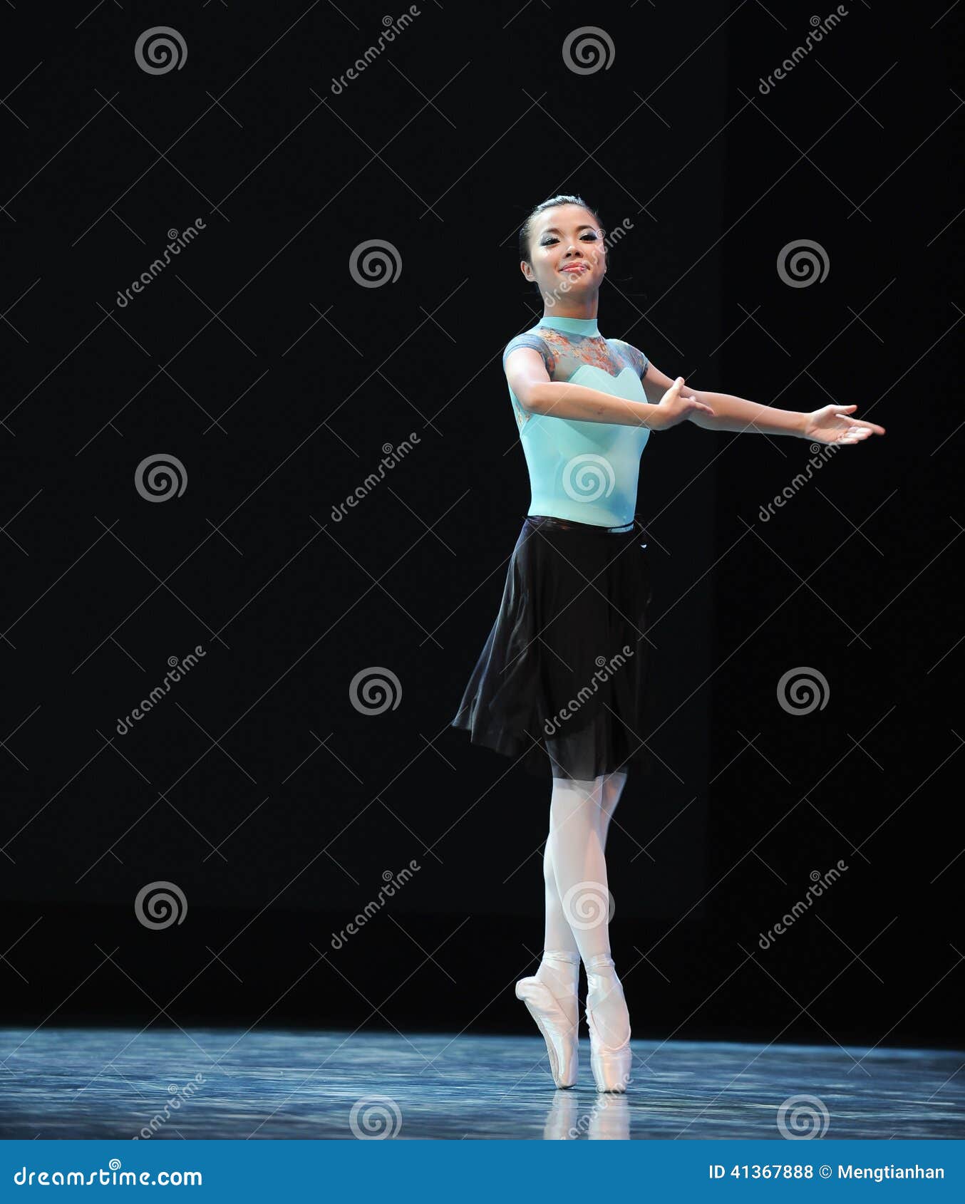 Ballet Classique : Valse Des Fleurs Photo stock éditorial - Image du ...
