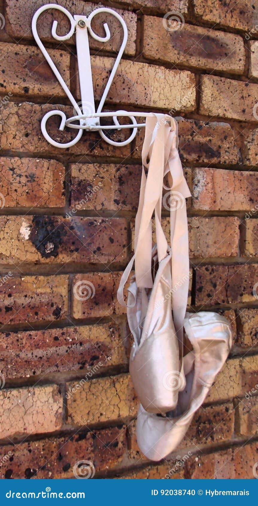 Ballet Shoes En Pointe stock photo. Image of ballet, balletshoes - 92038740