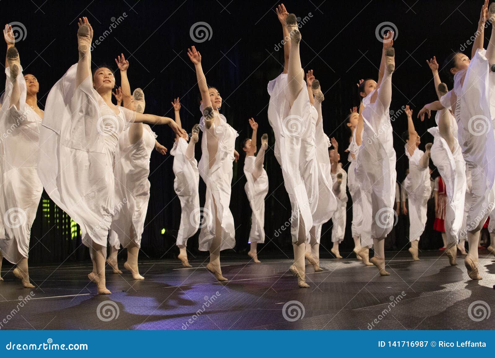 Ballet Touch Toes editorial photography. Image of toes - 141716987