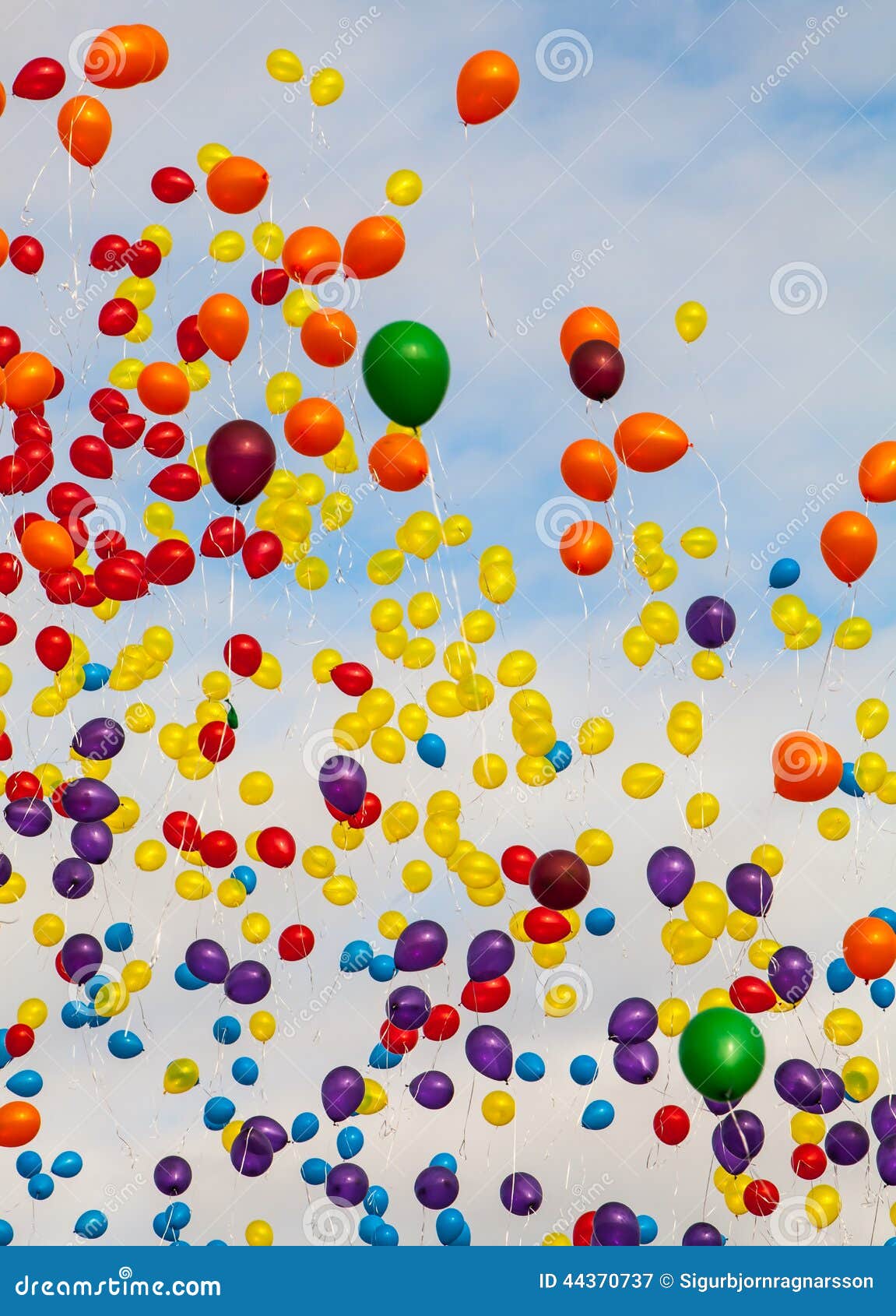 Ballone stockbild. Bild von mehrfarbig, leuchte, hintergrund - 44370737