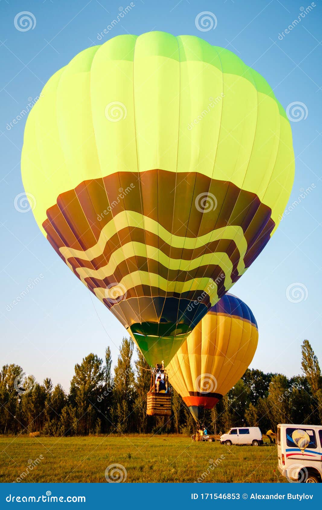 Balloon in the Field. Preparing for Flight Stock Image - Image of ...