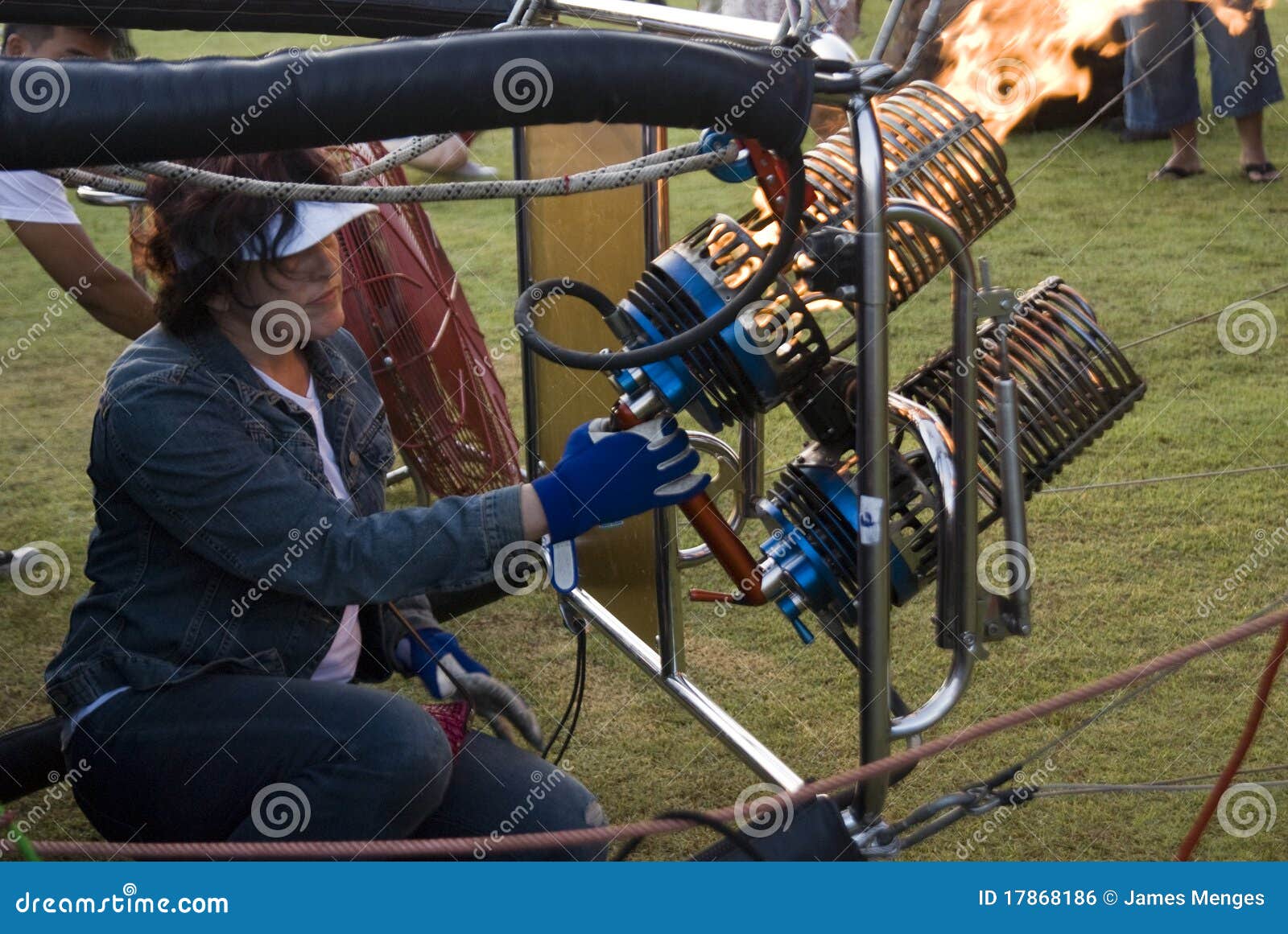 Balloonist Operating Burner Editorial Photo - Image of colorful ...