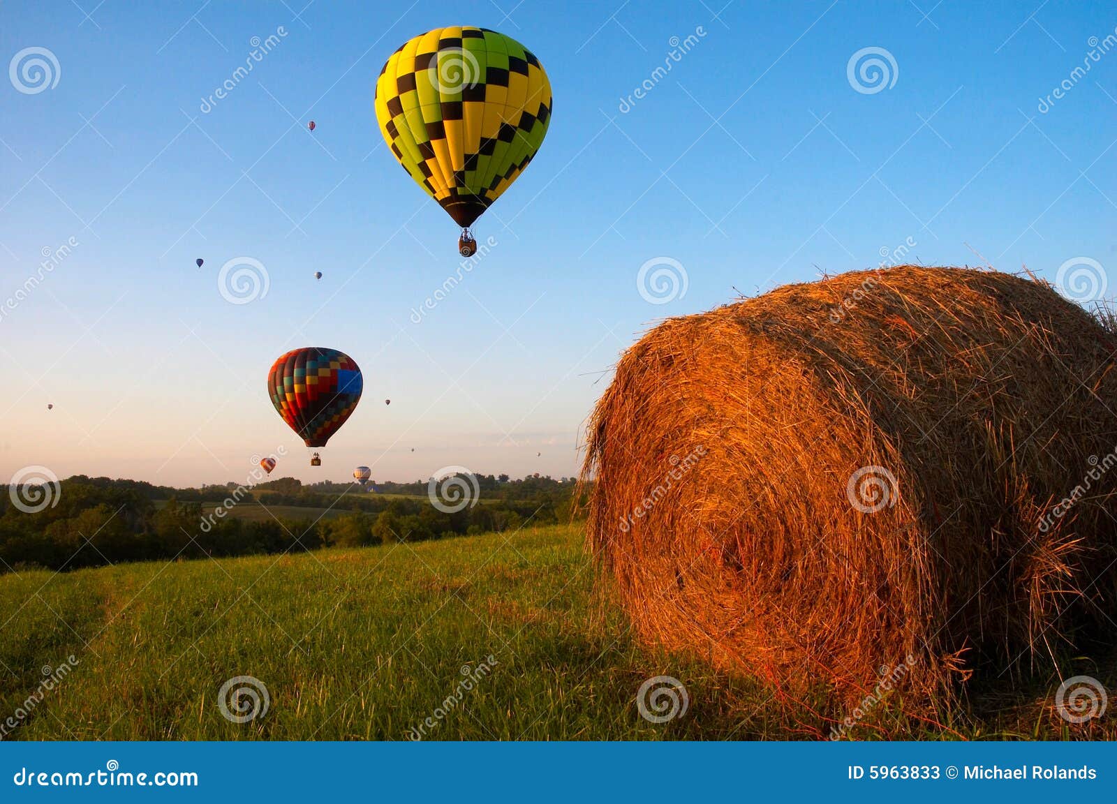 Balloons Over Iowa stock image. Image of ballooning, iowa - 5963833