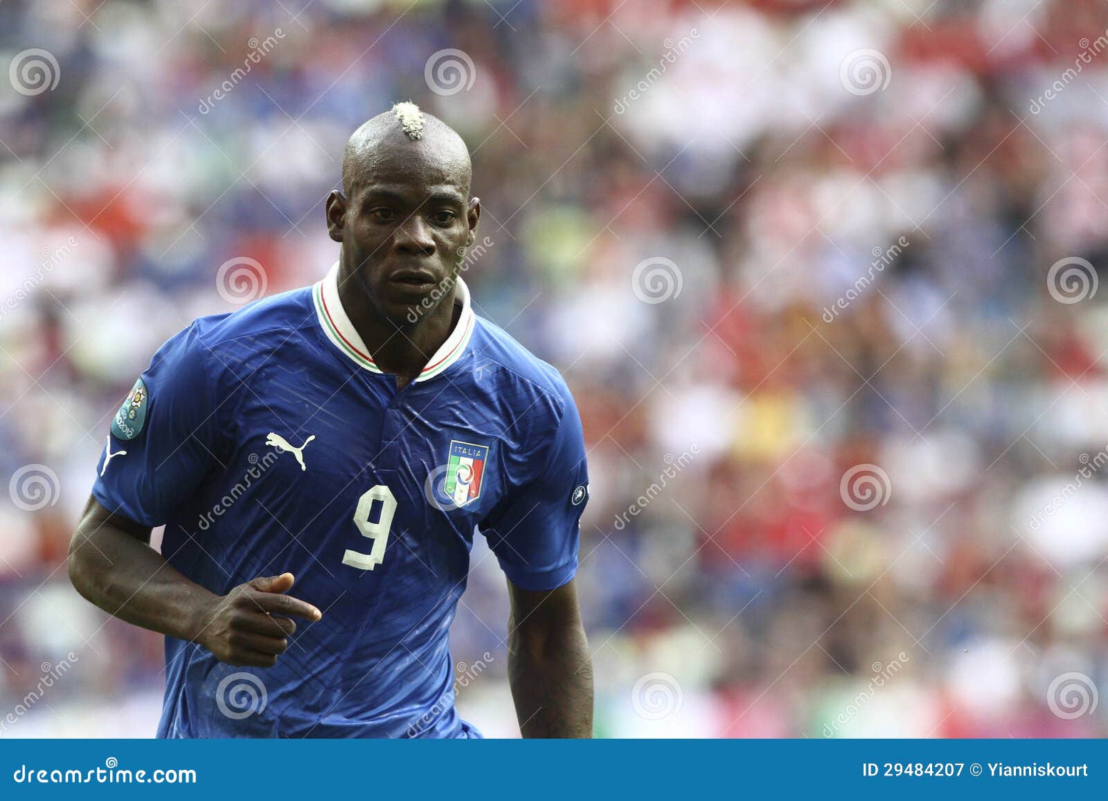 Balotelli editorial photography. Image of heads, sport - 29484207