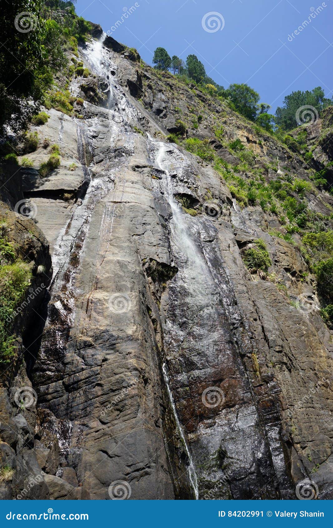 Bambara Kanda waterfall stock image. Image of high, water - 84202991
