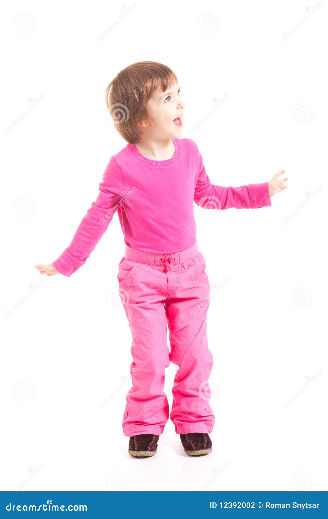 Bambina nel colore rosa fotografia stock. Immagine di bimbo - 12392002