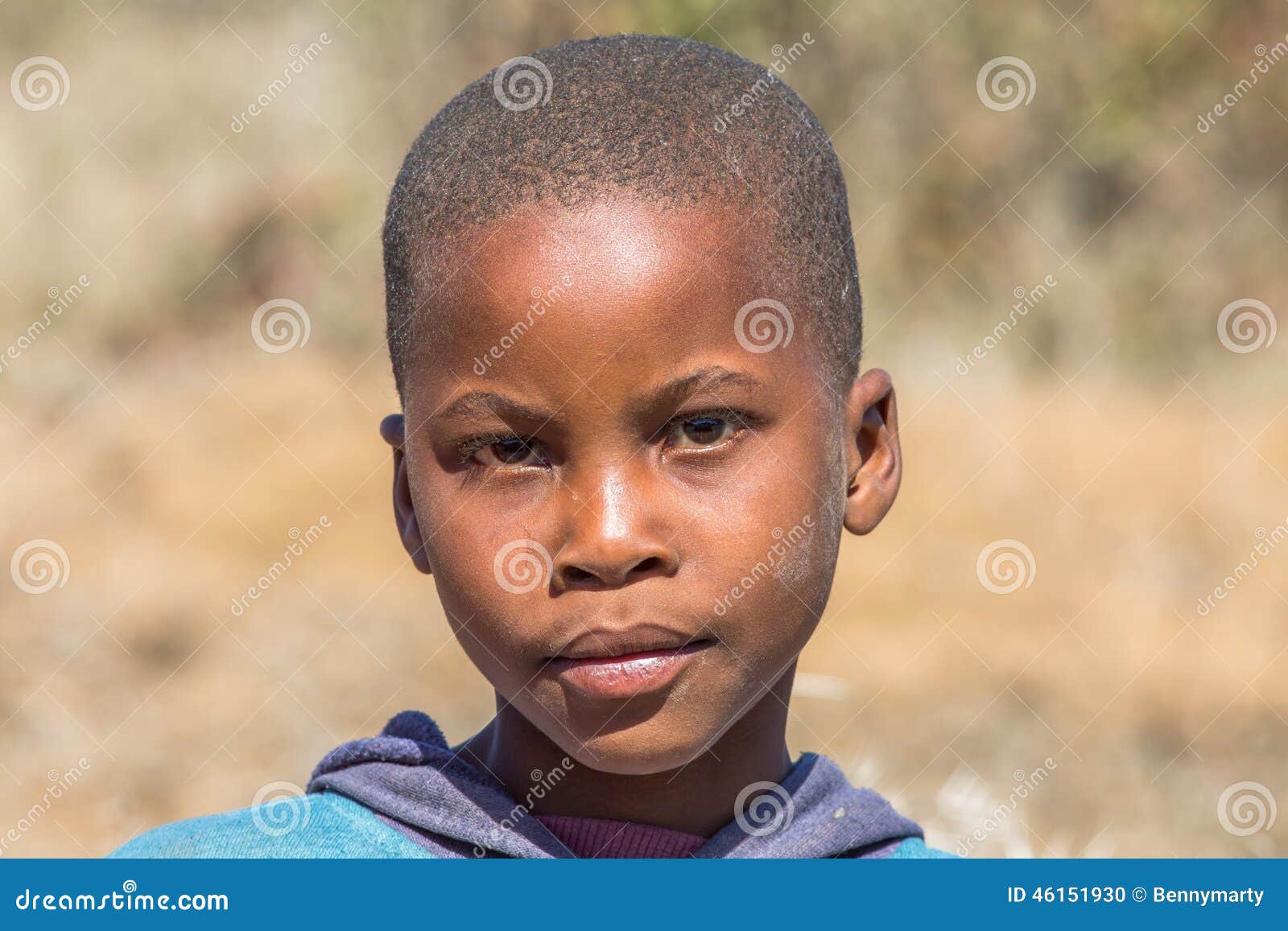 Bambino africano povero immagine editoriale. Immagine di africa - 46151930