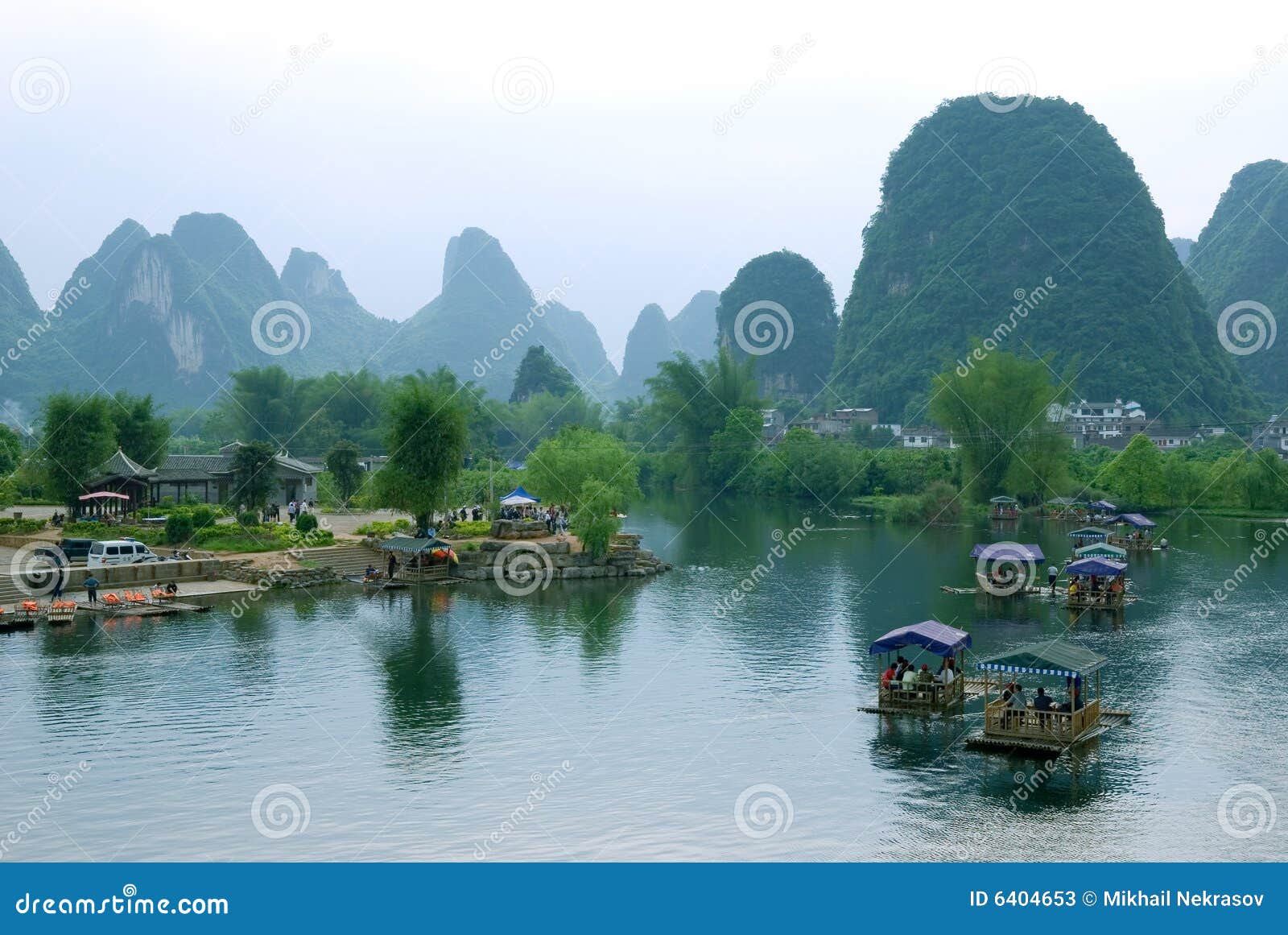 Bamboo Raft at the Ulong River Near Yangshuo Stock Image - Image of ...