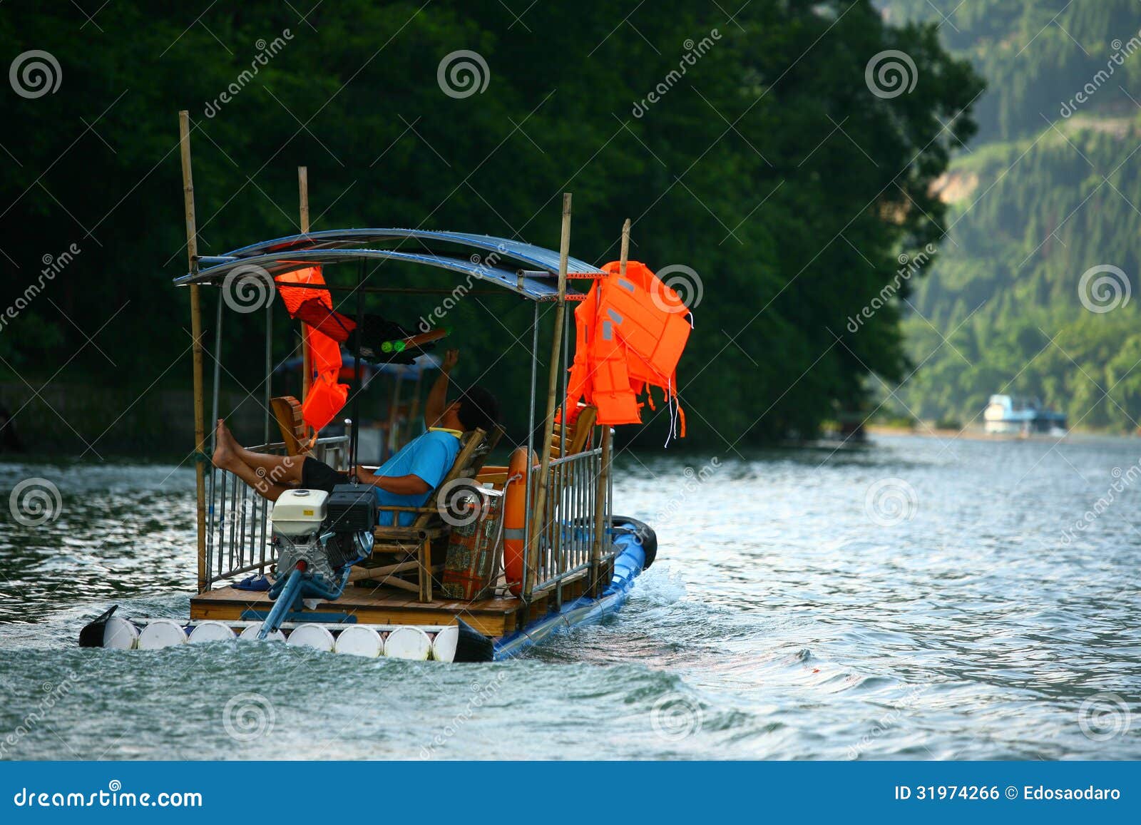 Bamboo Raft Worker editorial photo. Image of peak, raft - 31974266
