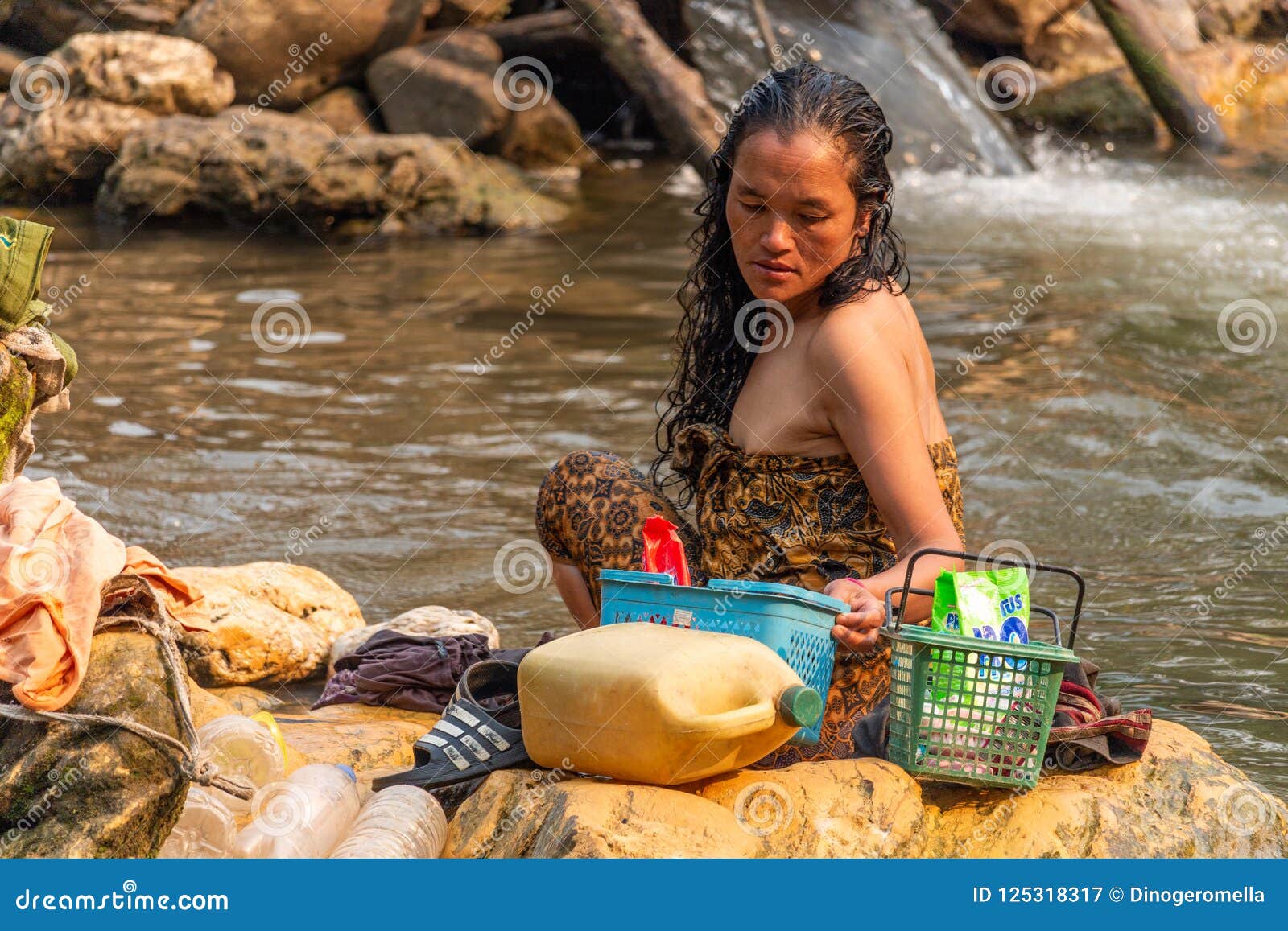 River Bathing Women Without Dress River Bathing Women Without Dress