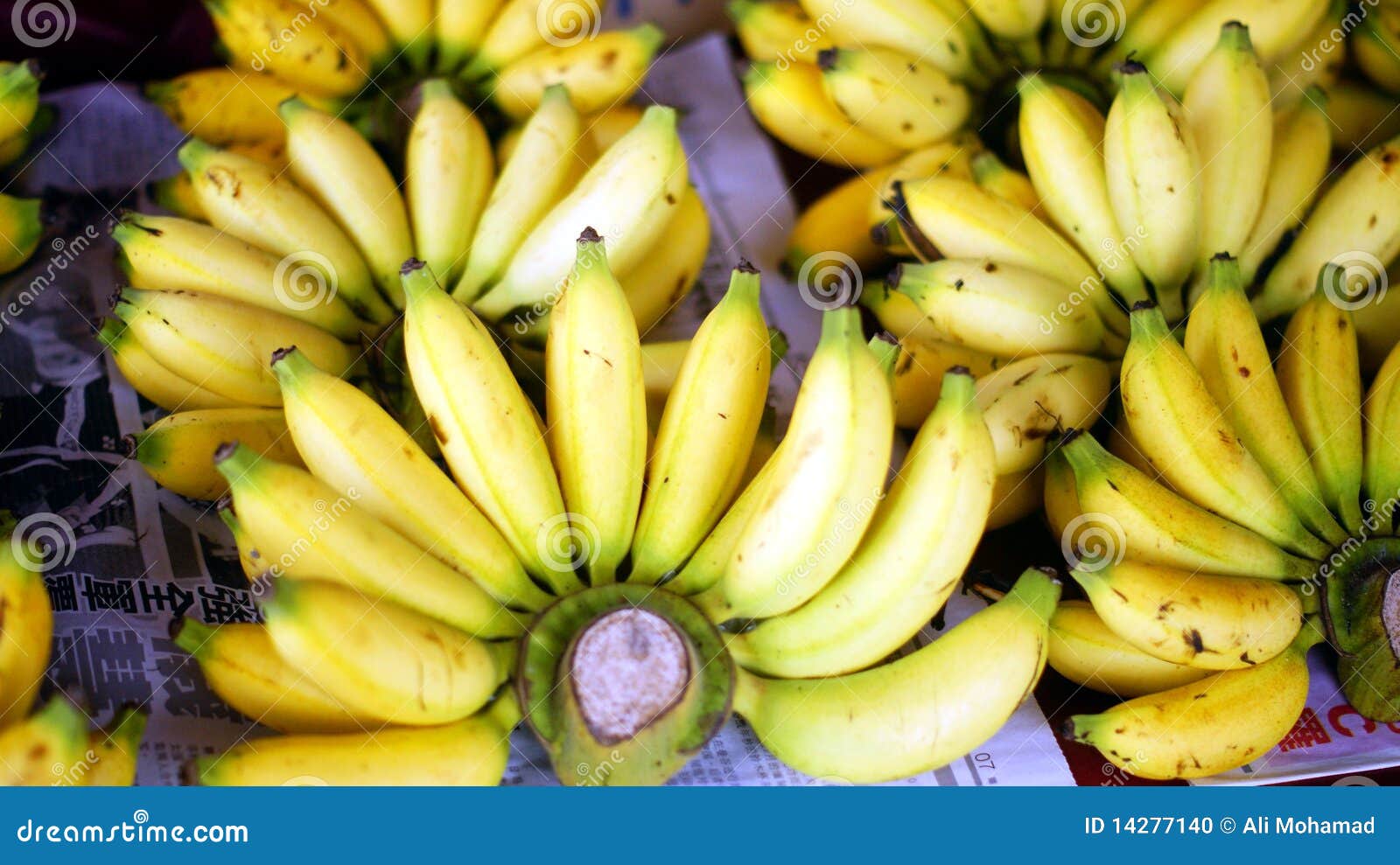 Banane photo stock. Image du goût, plaisir, doux, beau - 14277140