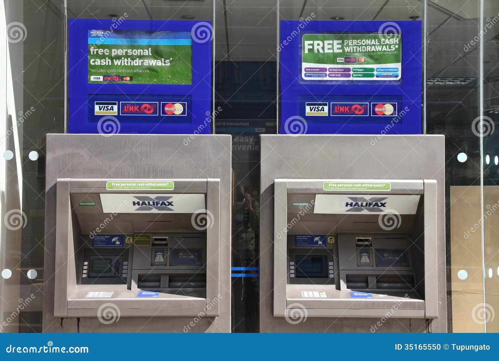 Banco ATMs imagen editorial. Imagen de comercio, comercial - 35165550