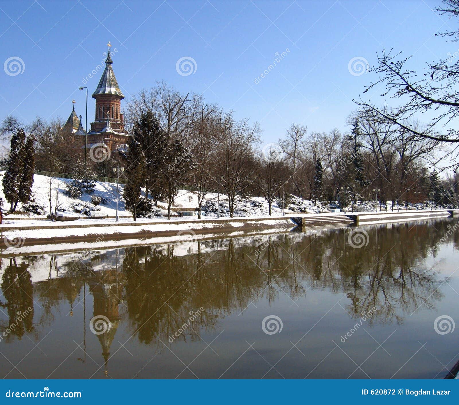 Bancos Do Rio De Bega - Timisoara, Romania Foto de Stock - Imagem de ...