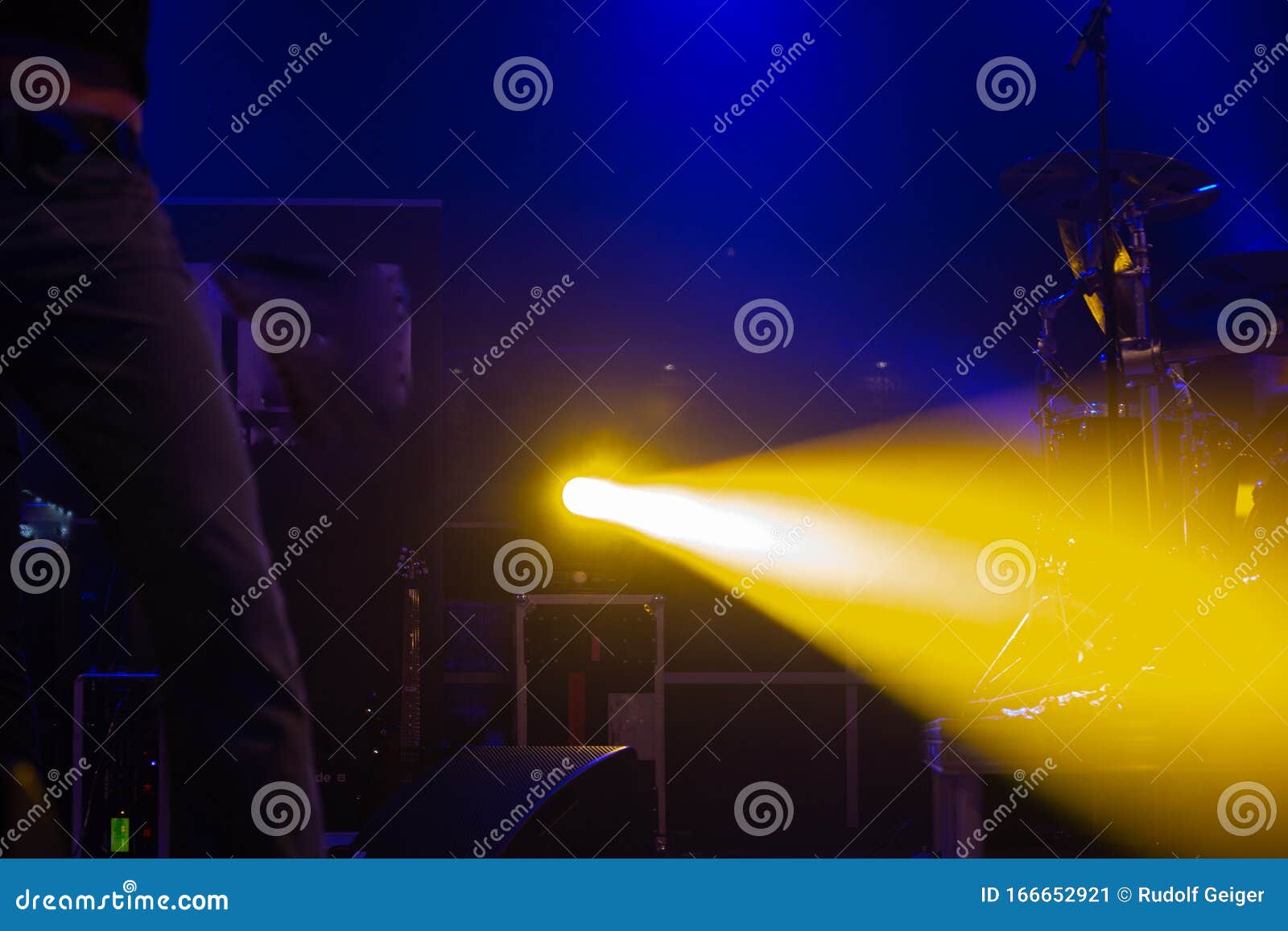 Band on stage light show stock image. Image of smoke - 166652921