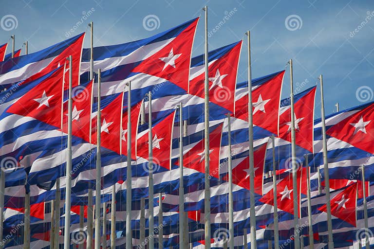 Bandeiras de Cuba imagem de stock. Imagem de havana, cuba - 2850233