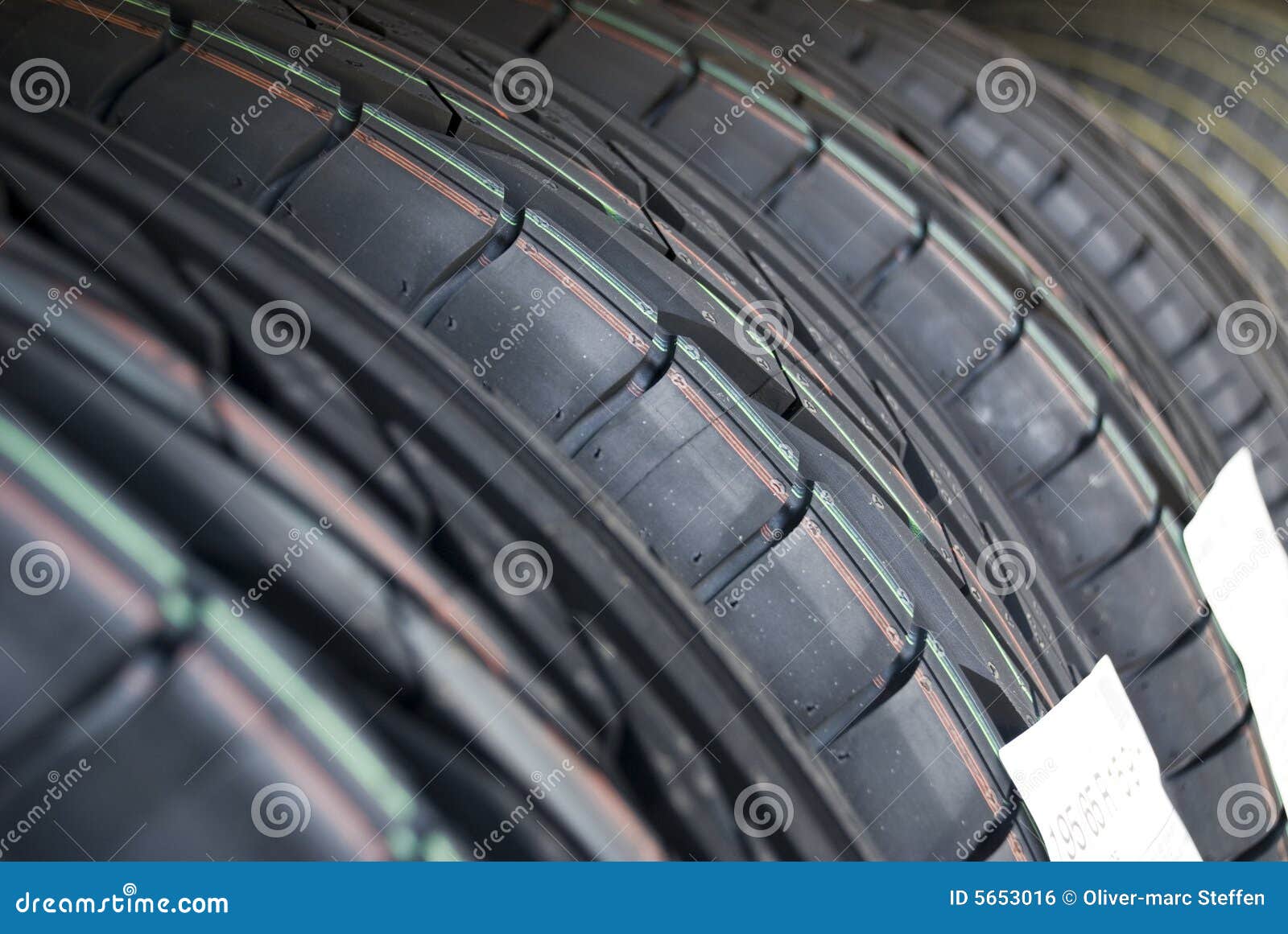 Banden stock foto. Image of veiligheid, auto, greep, band - 5653016