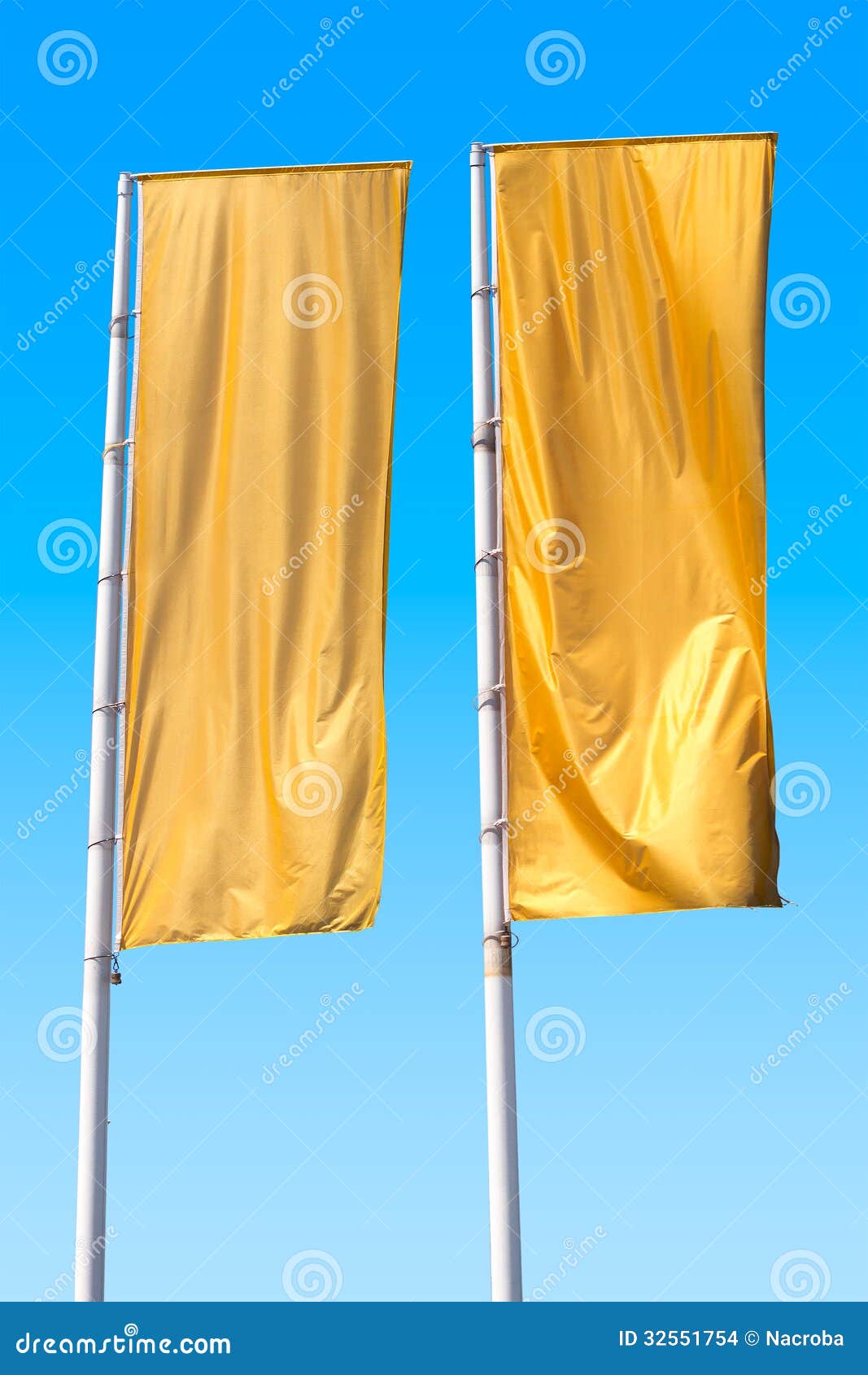 Bandera amarilla dos foto de archivo. Imagen de llano - 32551754